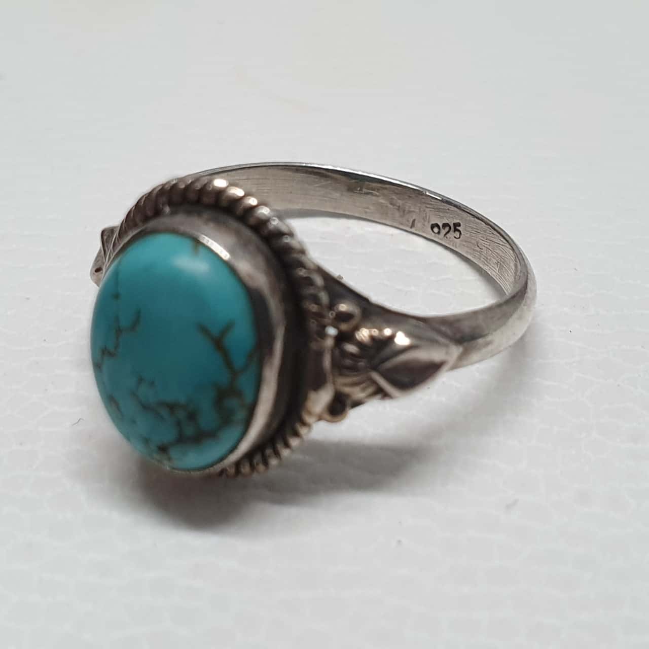 Women's 925 Sterling Silver Oval Turqoise Ring Size N(s)