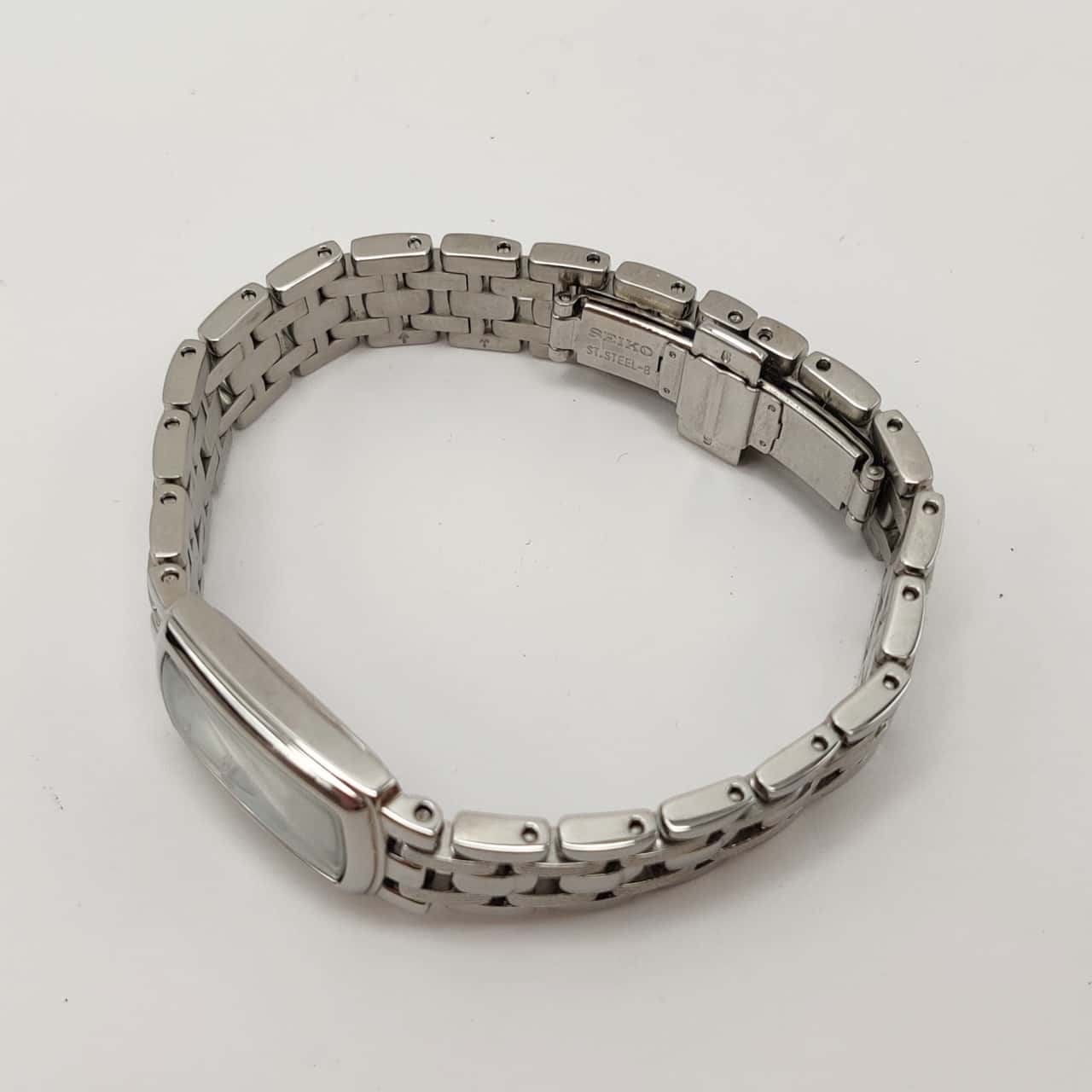 Seiko Womens Watch With Mother Of Pearl Face/Dial - Cost New $289(s)