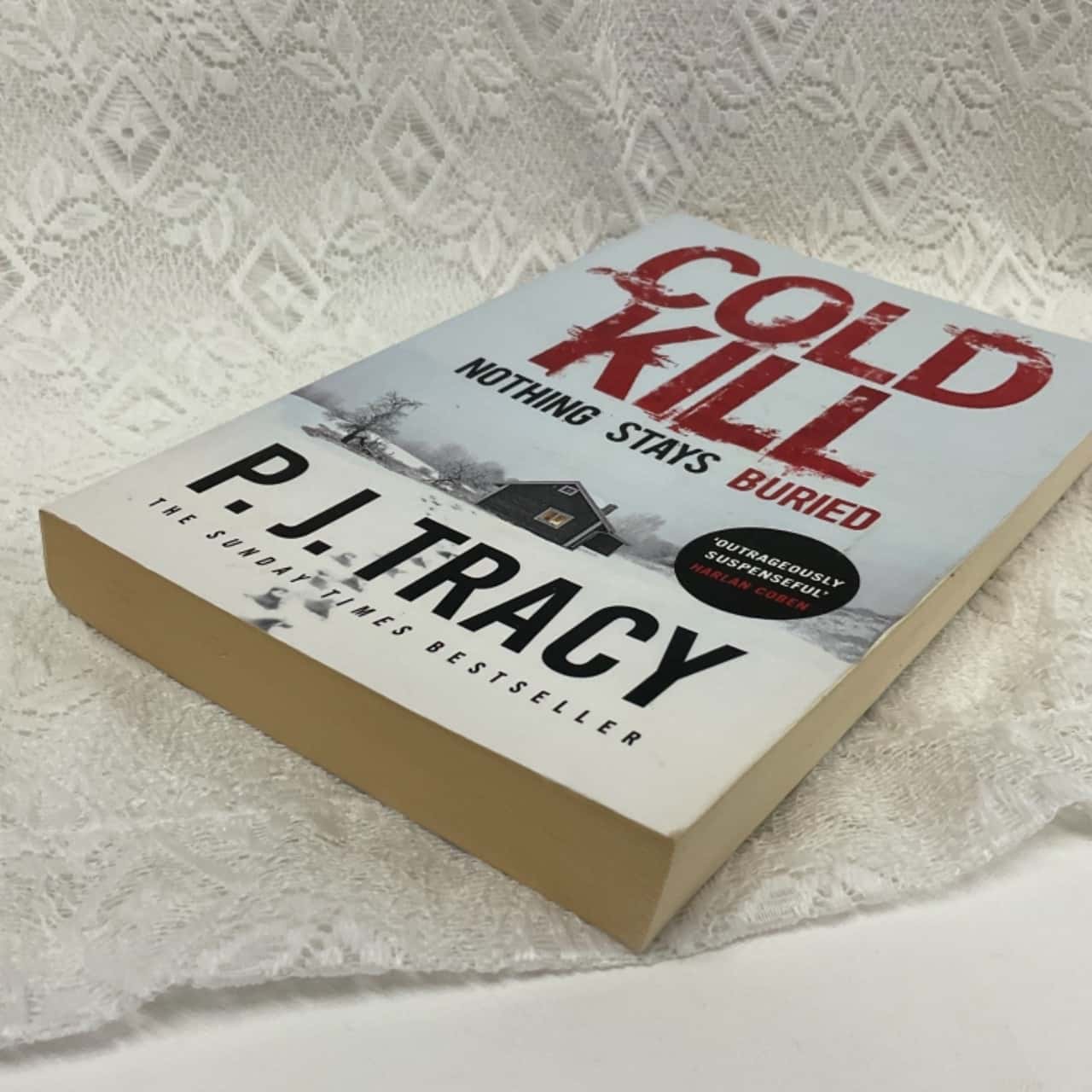 Novel, Thriller, Cold Kill by P.J. Tracy(s)