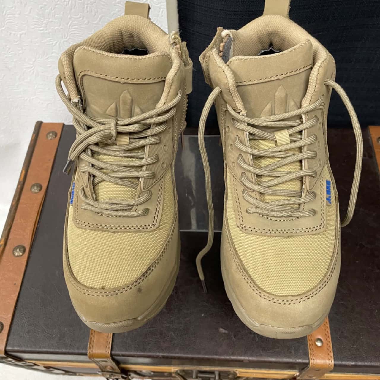 Womens Size UK4 US5 EU38 Beige / Cream BAD Steel Cap(s)