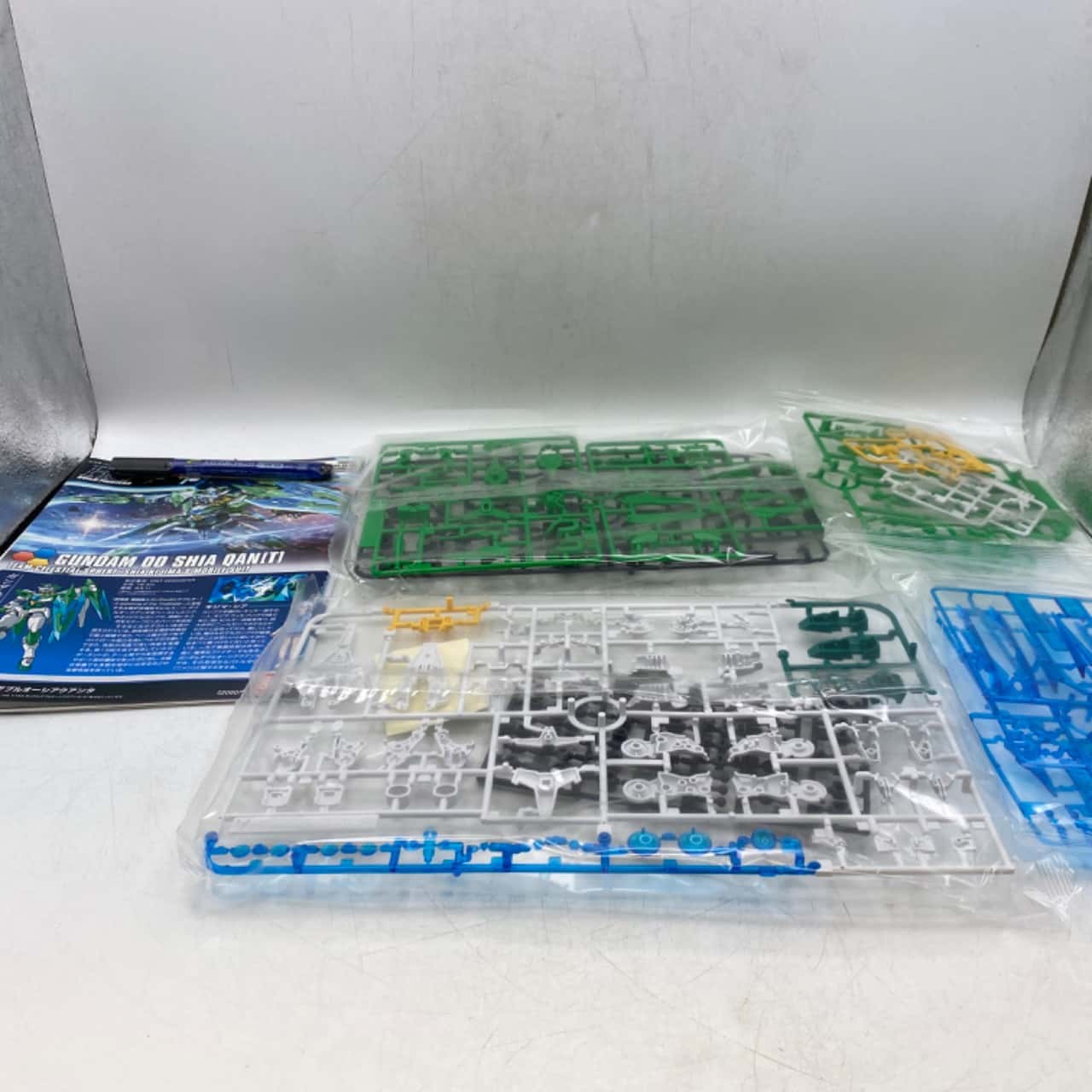 Bandai Gundam HG 1/144 Team Celestial Sphere Shia Kijimas Mobile Suit(s)