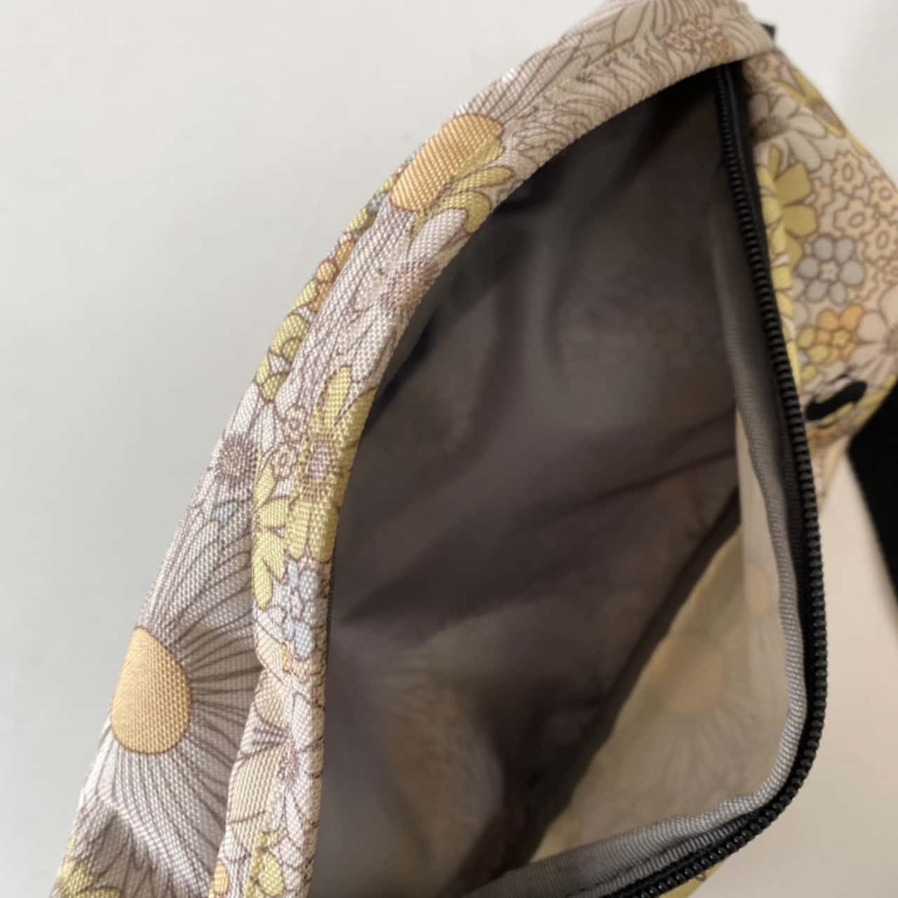 Levi's Women's Floral Bum Bag