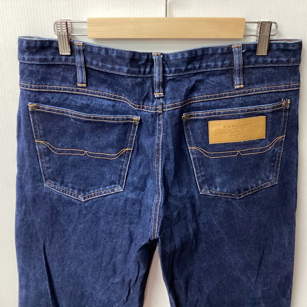 R.M. Williams Mens stockyard jeans | size 34R [D](s)