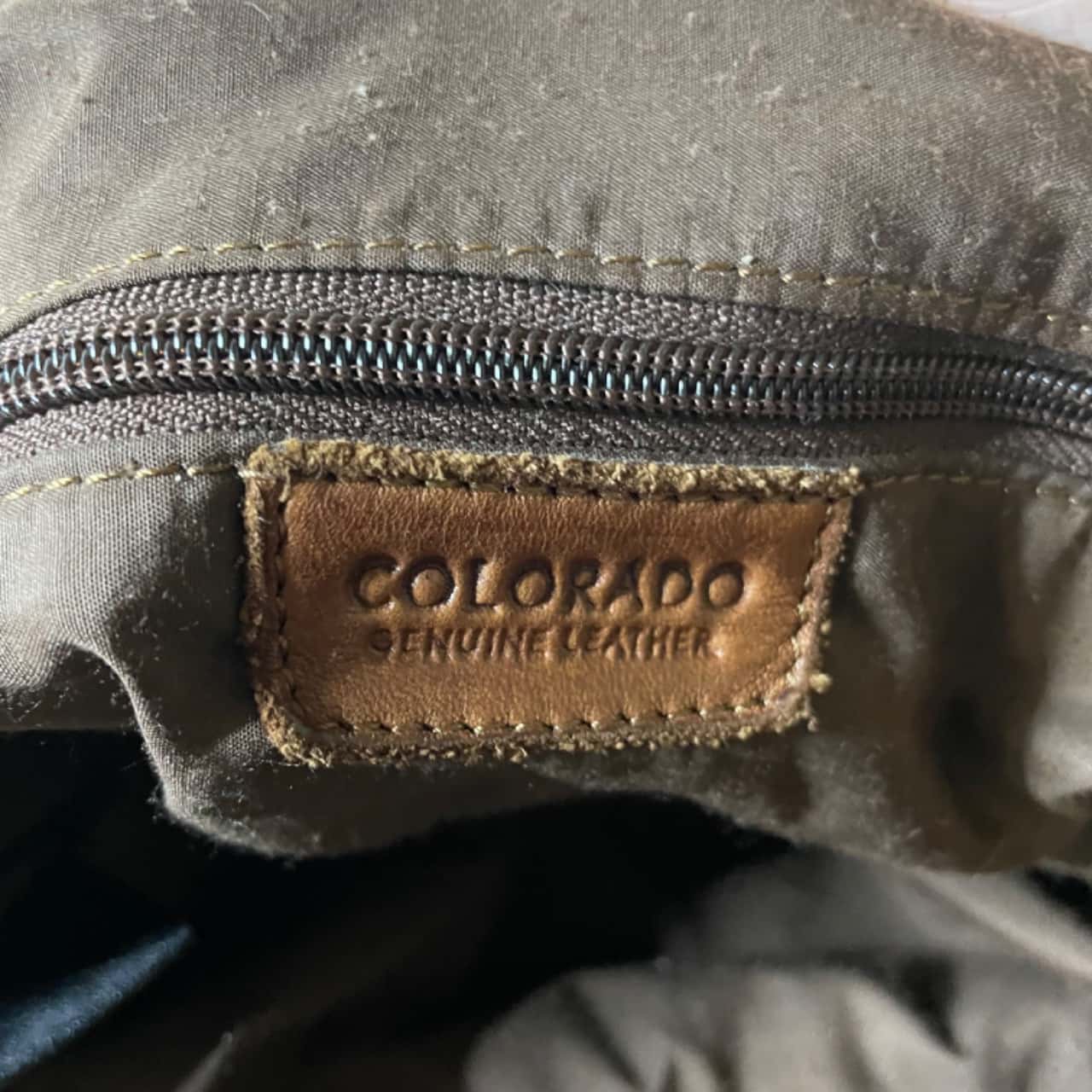 Colorado Leather Handbag, Gold Hardware, External Zip Pockets, Internal ...