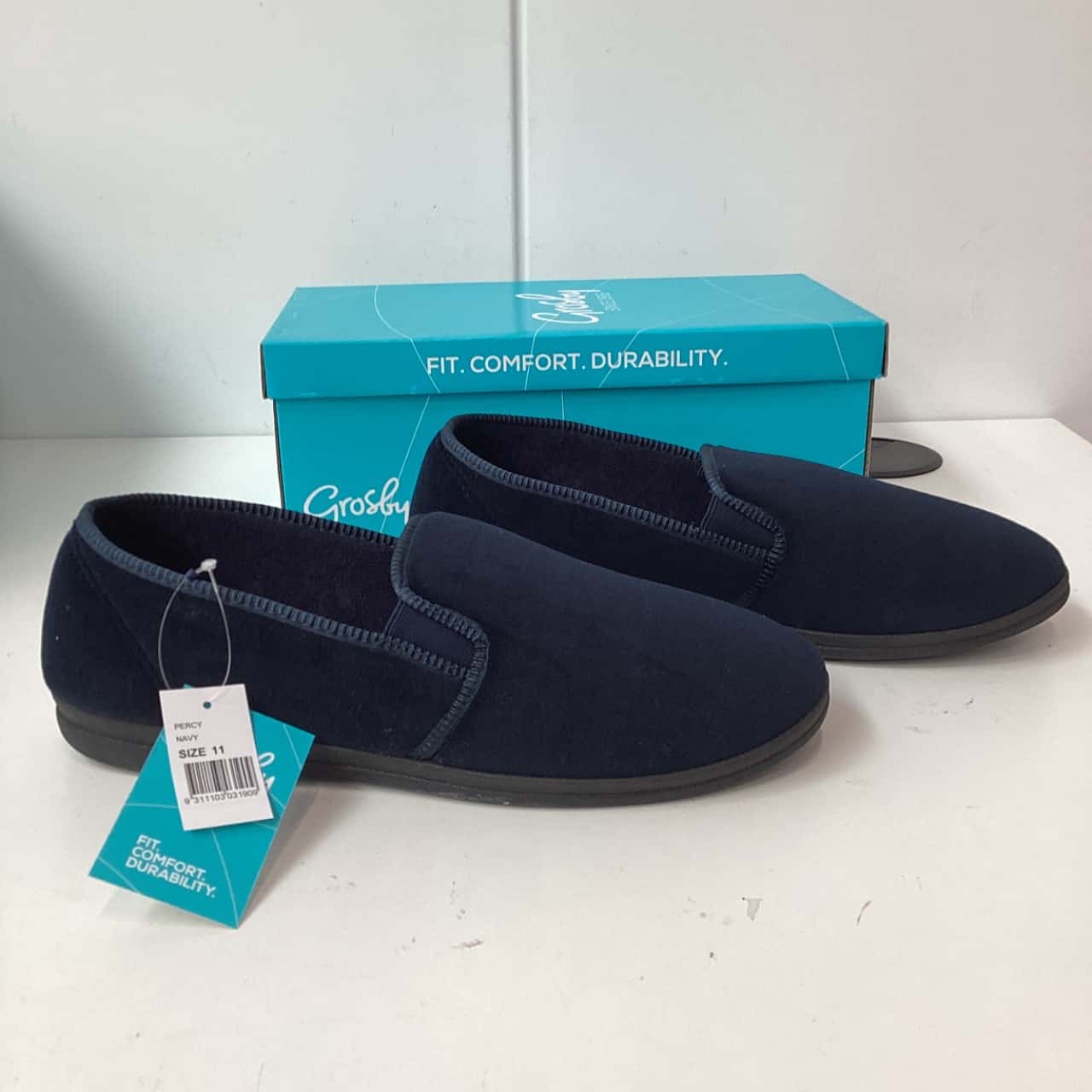 NEW Crosby Mens Size 11 Blue slippers(s)