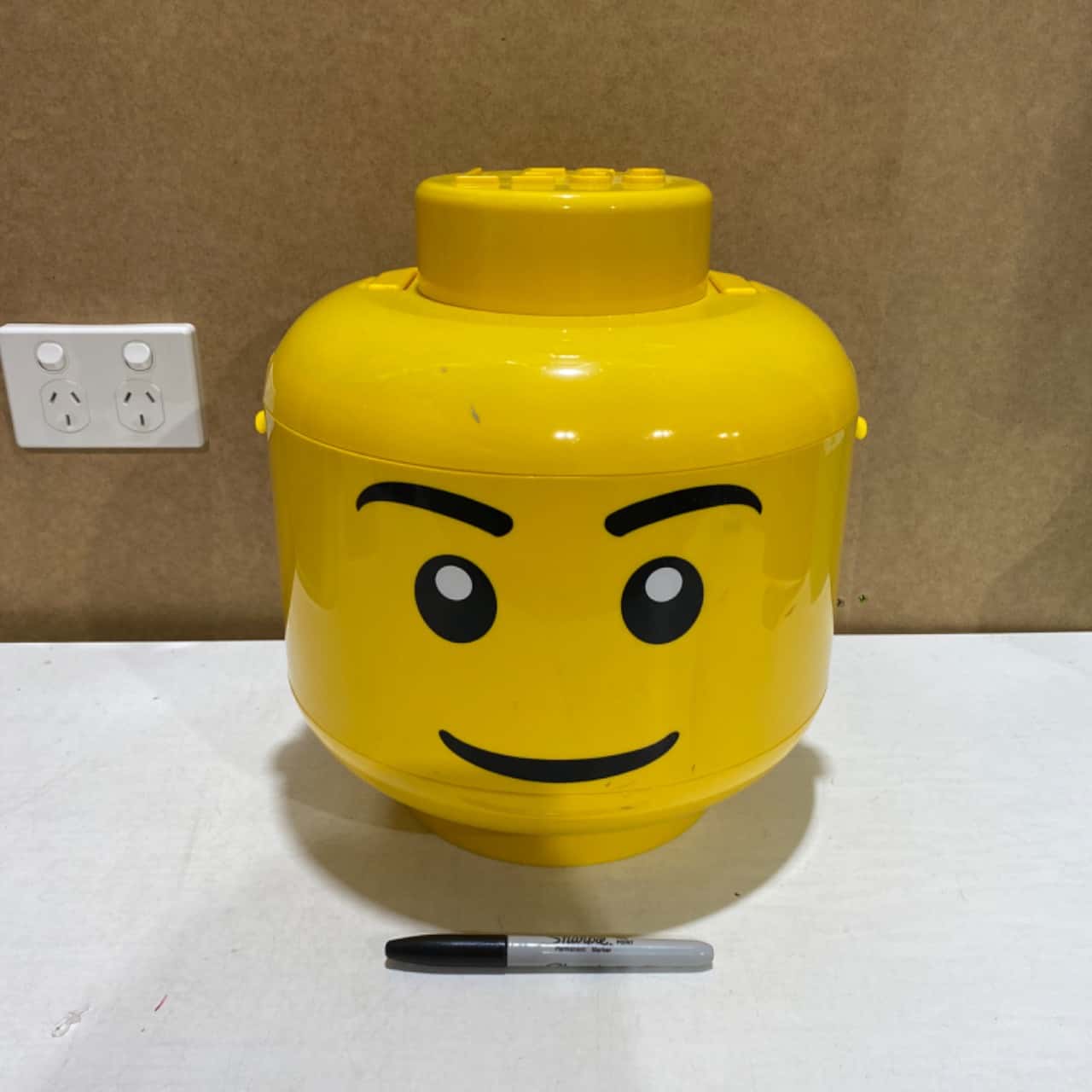 LEGO Large storage head with assorted lego (s)
