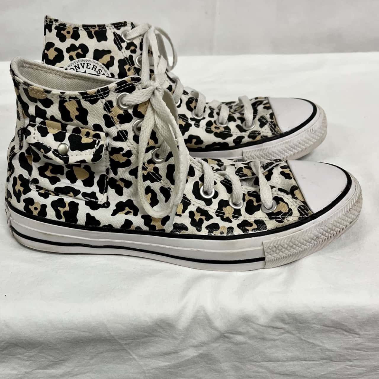 Converse Animal print Size 8 ankle boots (s)
