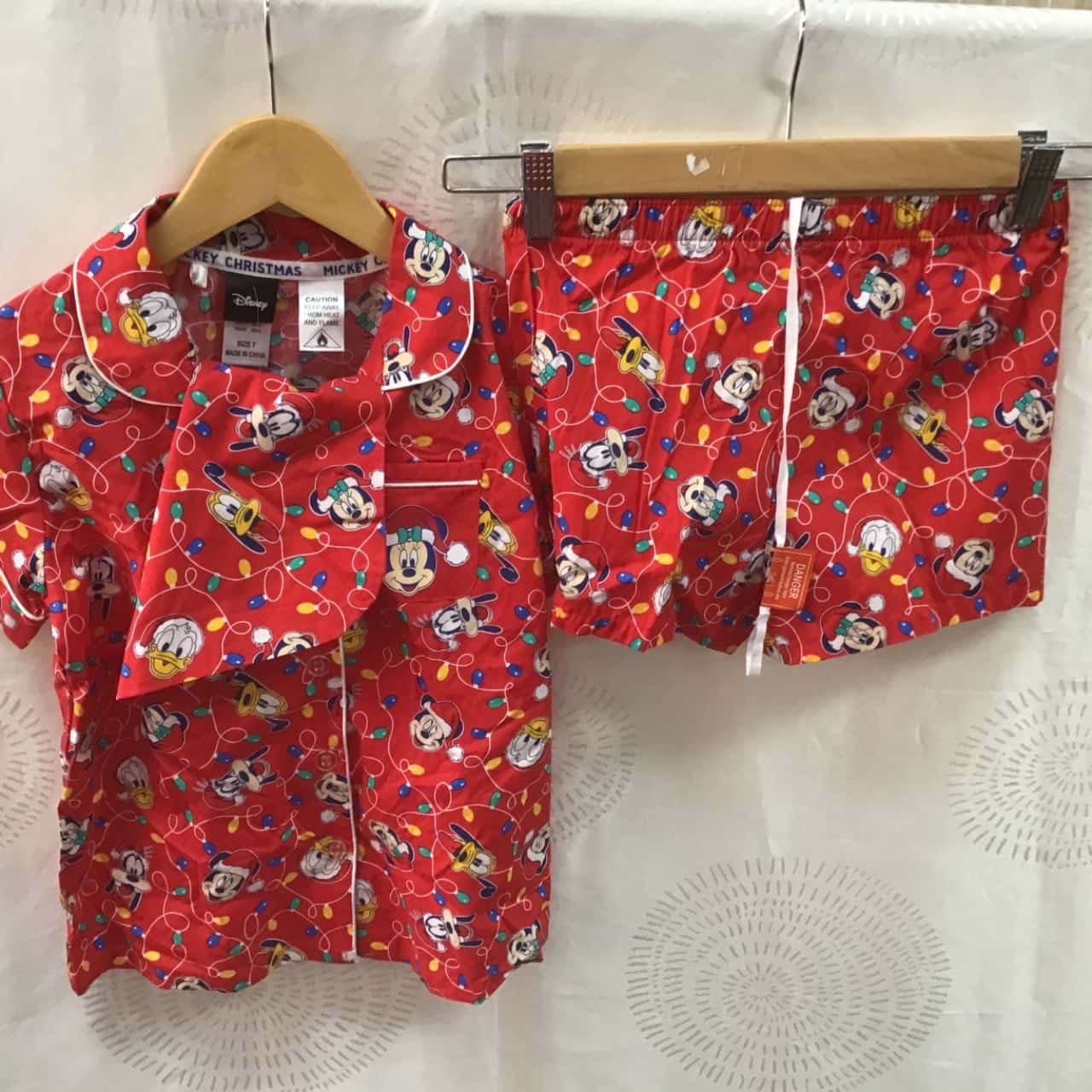 Kids Disney,PJ!s,red with Mickey+stocking (s)