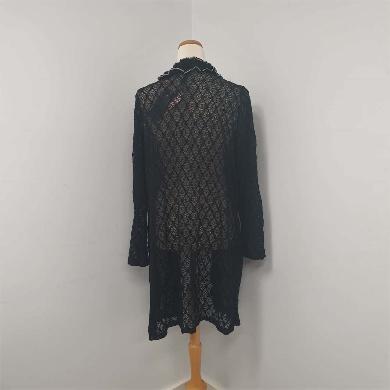 TS Taking Shape Soft & Feminine Gorgeous Black Lace with White Edged ...