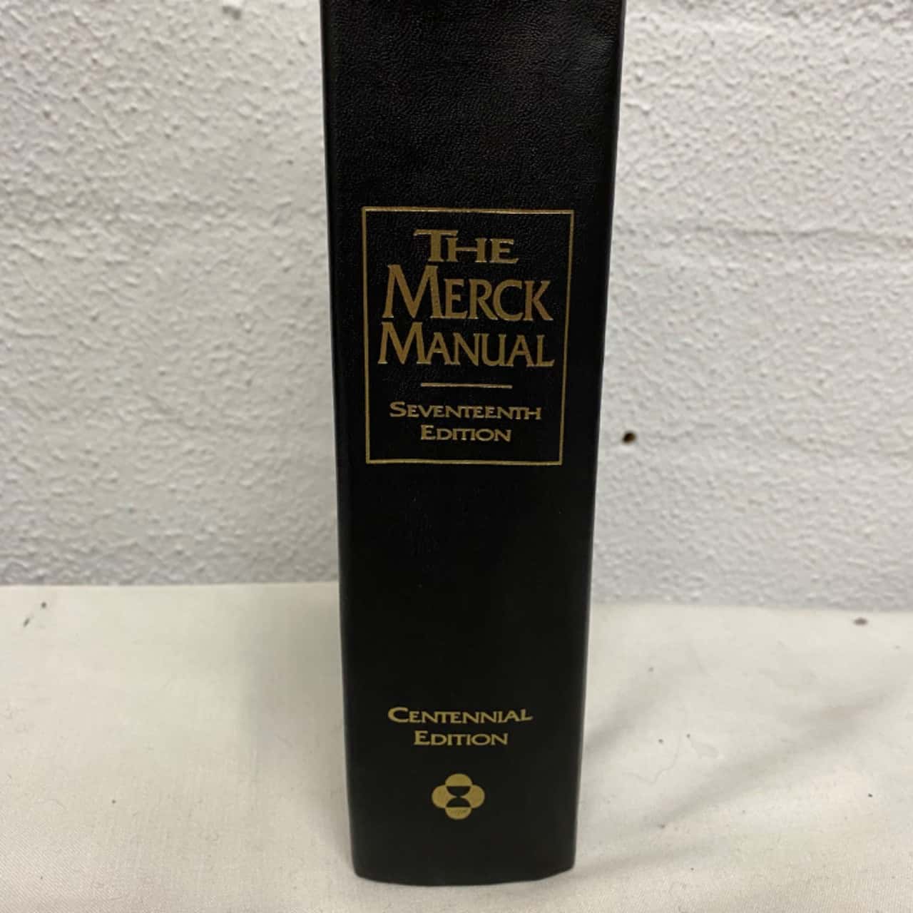 The Merck Manual Seventeenth Edition (Centennial Edition)