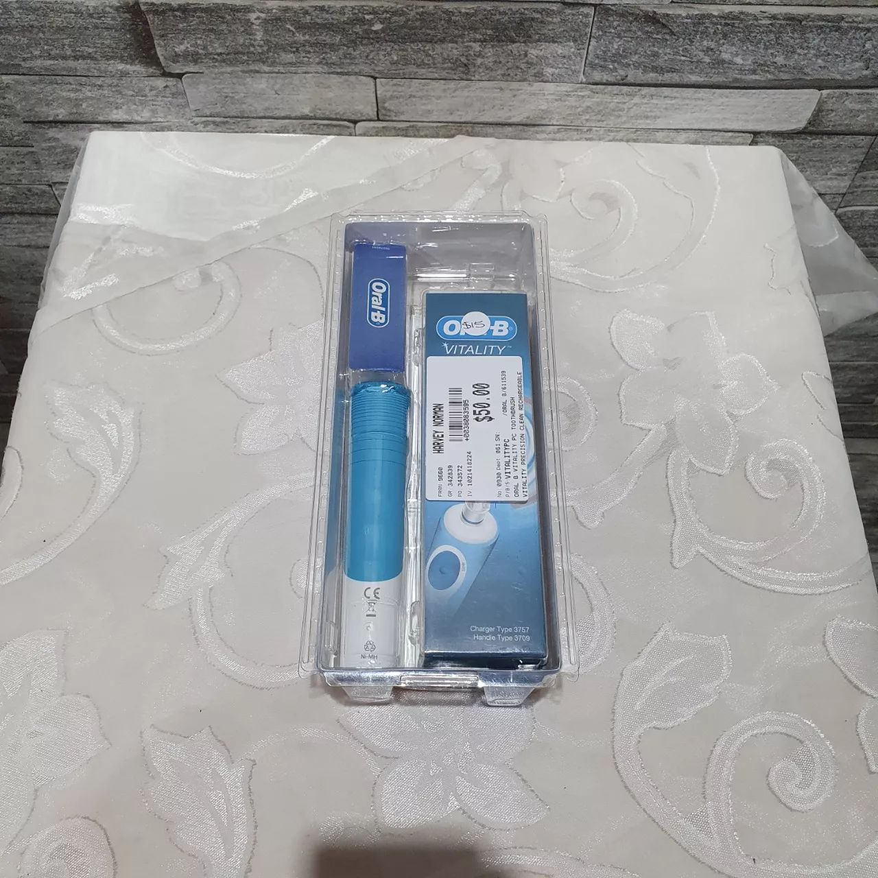 Oral-b vitality electric toothbrush precision clean - New Without Tags ...