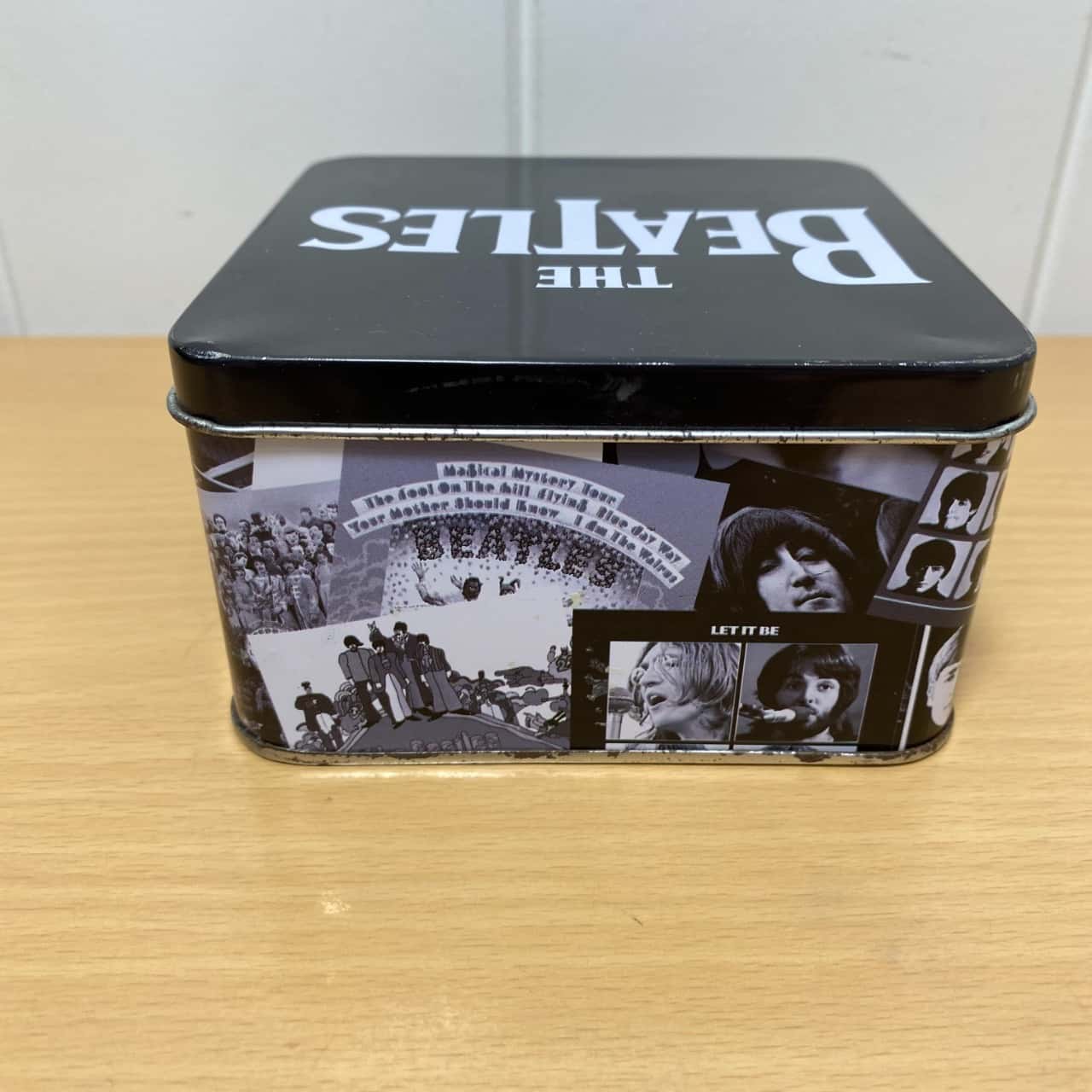 The Beatles - Commemorative Collectors Tin w/ 11 Album Cover Drink ...