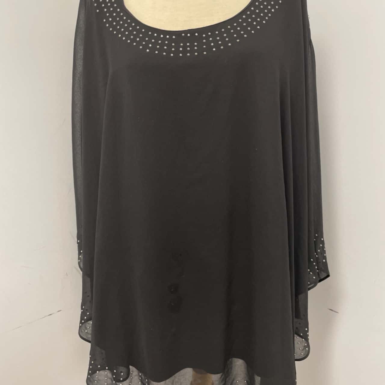 Autograph Super Classy Soft & Feminine Flow Over Sheer Batwing Sleeve ...
