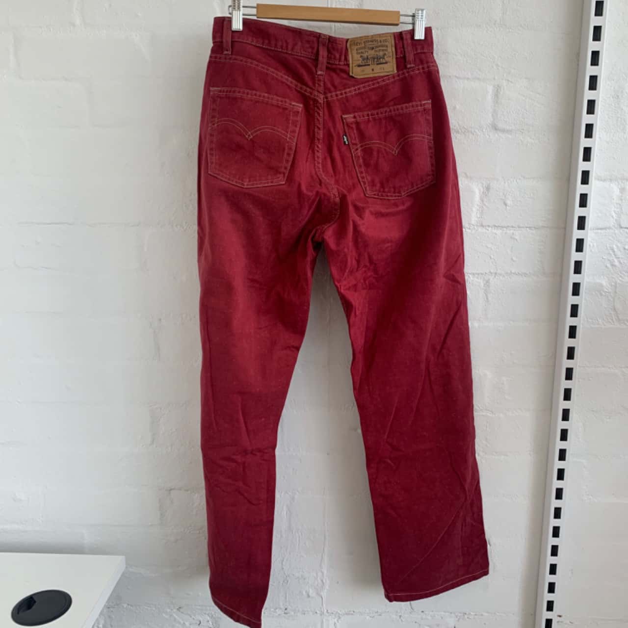 Levis Men’s Small Cherry Red Straight Jeans (s)