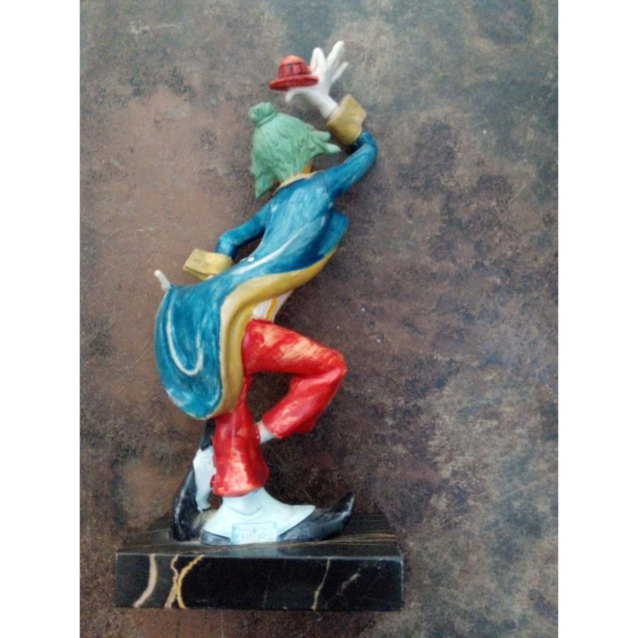 Fontanini Clown Tipping Hat 945 - Depose Italy - Carrara Marble Base(s)