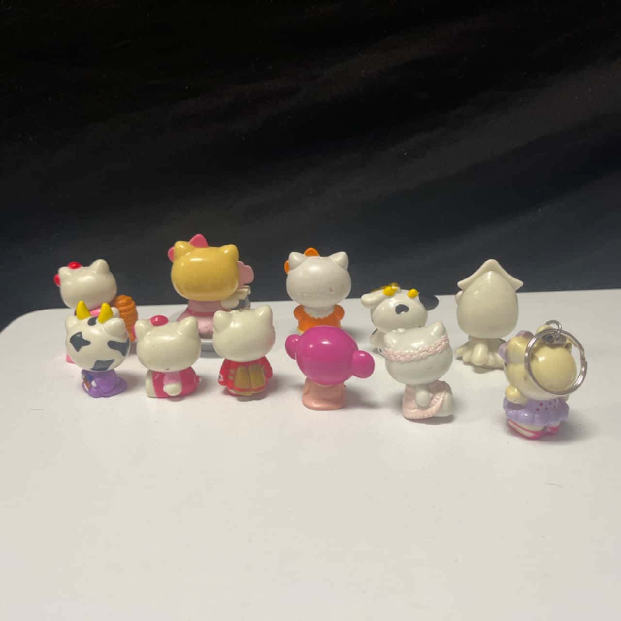 Set of 11 variants of hello kitty figurines