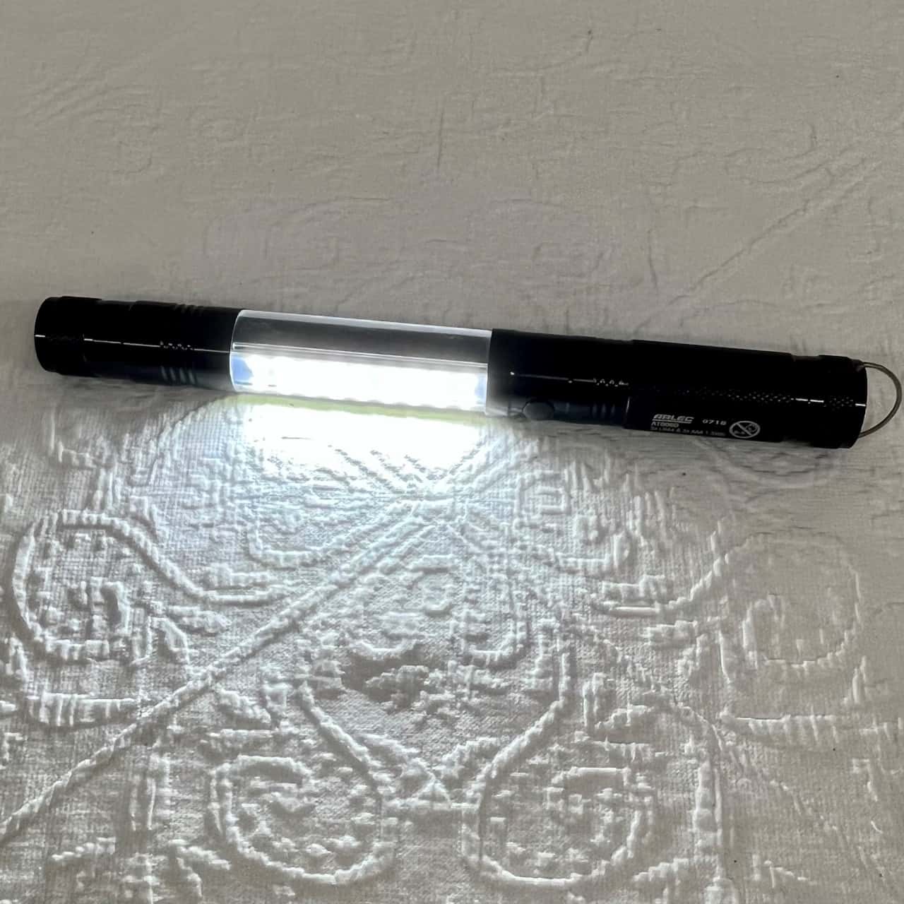 Arlec LED Telescopic Torch with Floodlight and Red Safety Flashing ...