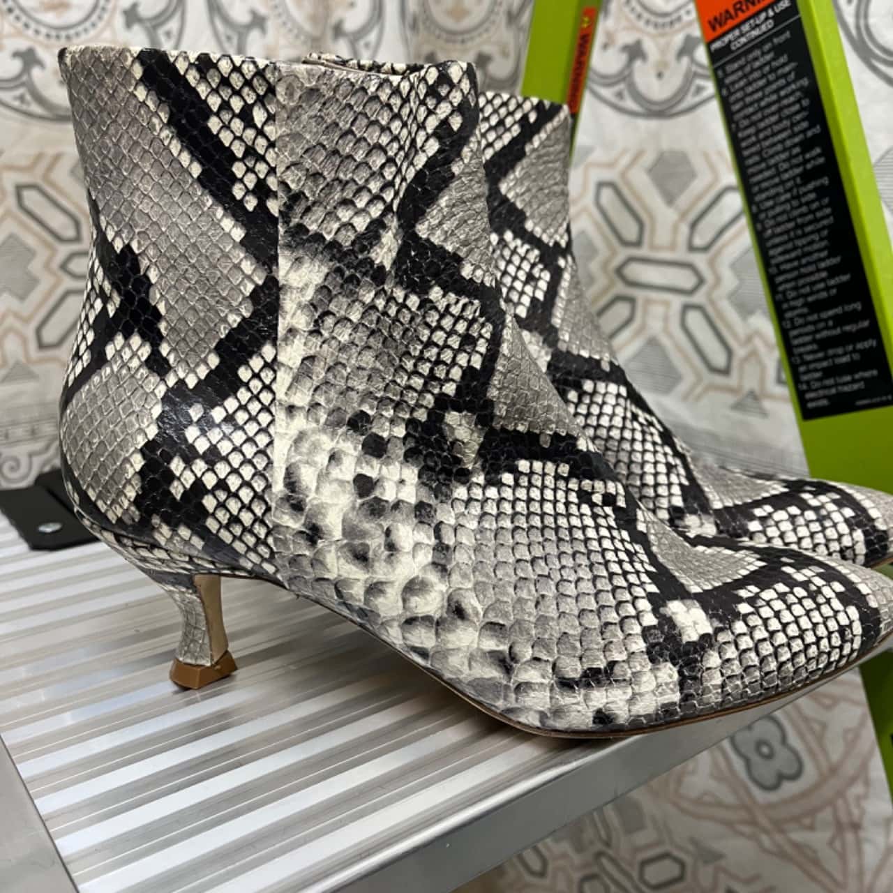 Habbot Womens Shoes Size 37 (s)