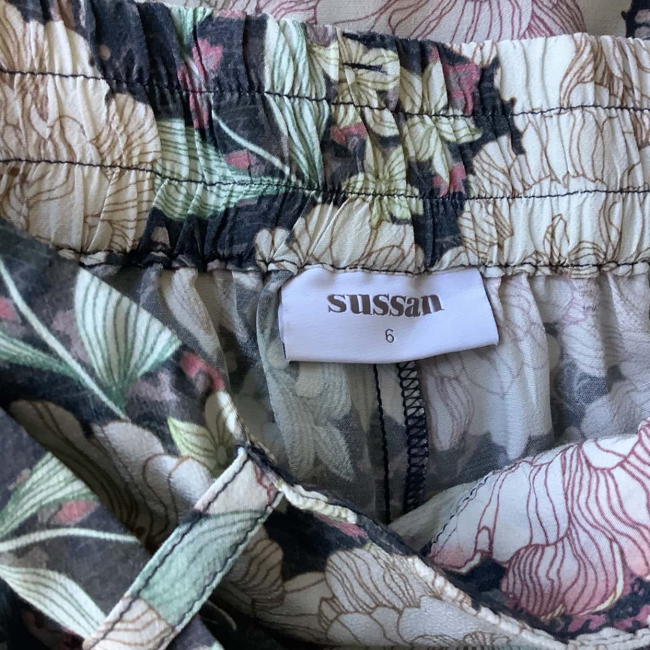 Sussan Floral Wide Leg Pants Size 6
