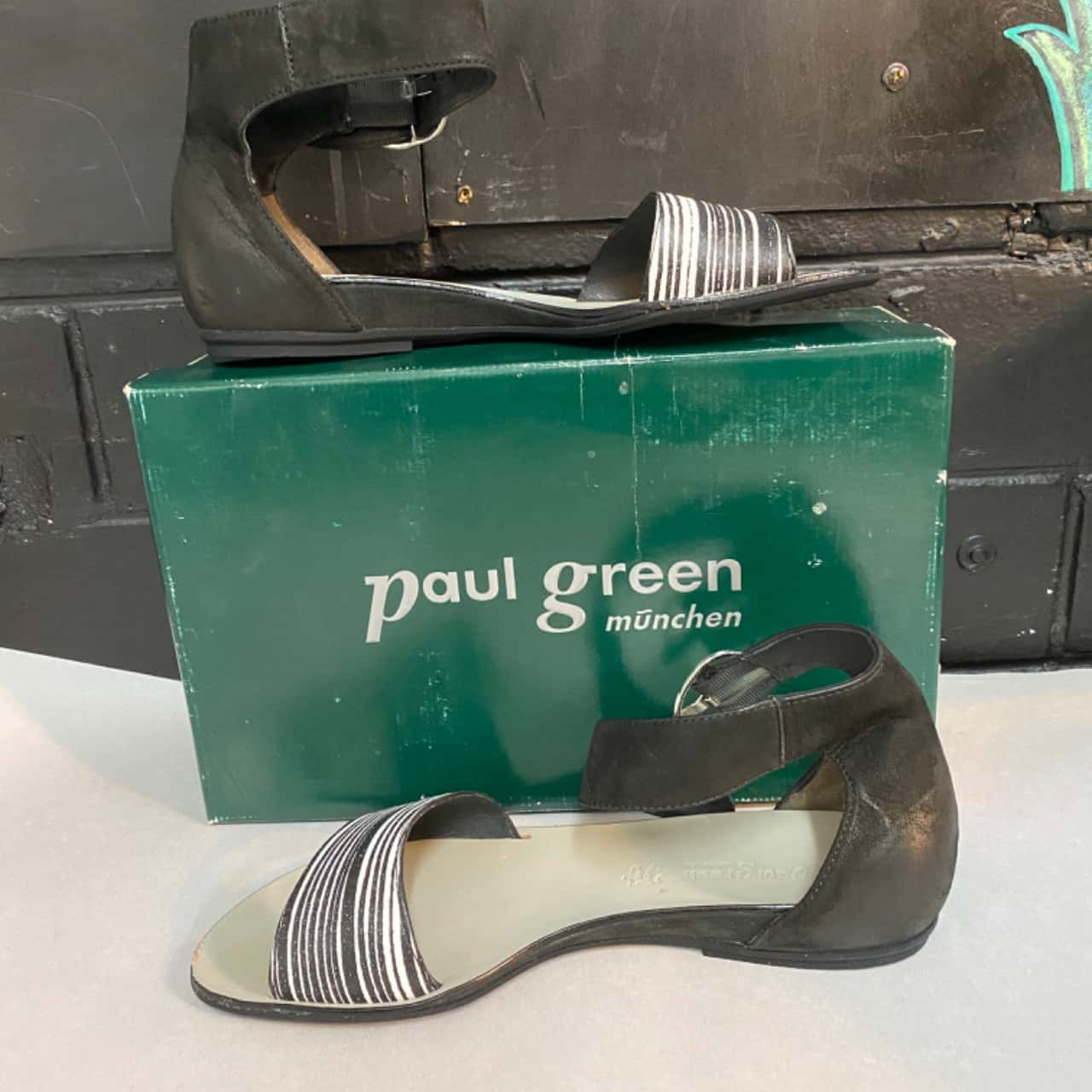 Paul green Womens Size 6 Black / White Leather Shoes RRP $279.95(s)