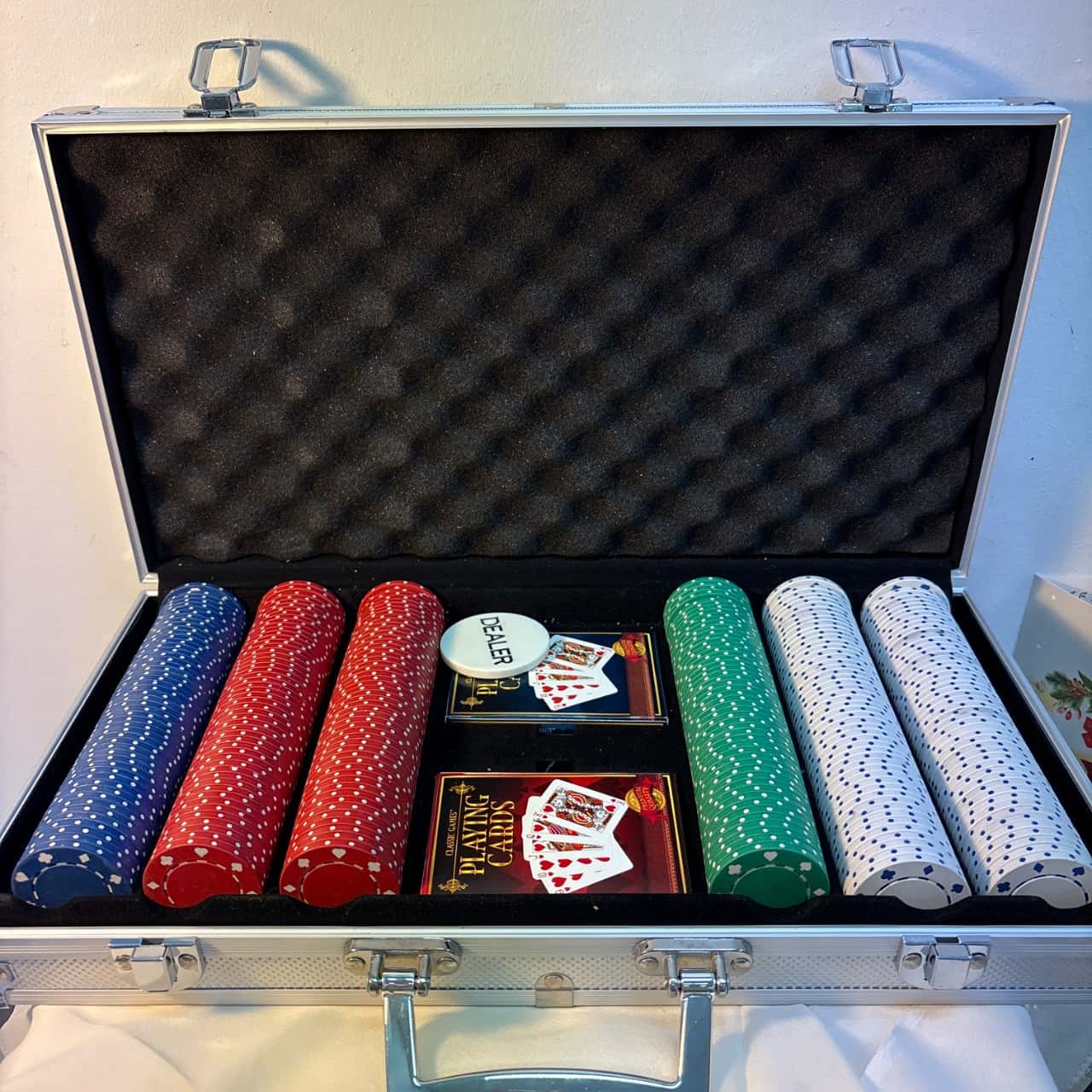 NEW!! Poker Set - Briefcase (s)