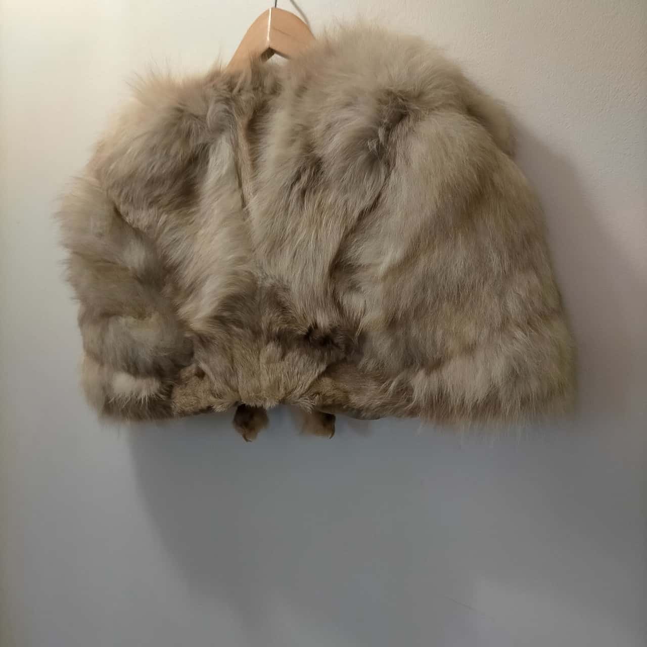 VINTAGE The Lane Furriers Melbourne Genuine Fox Fur & Claw Over ...