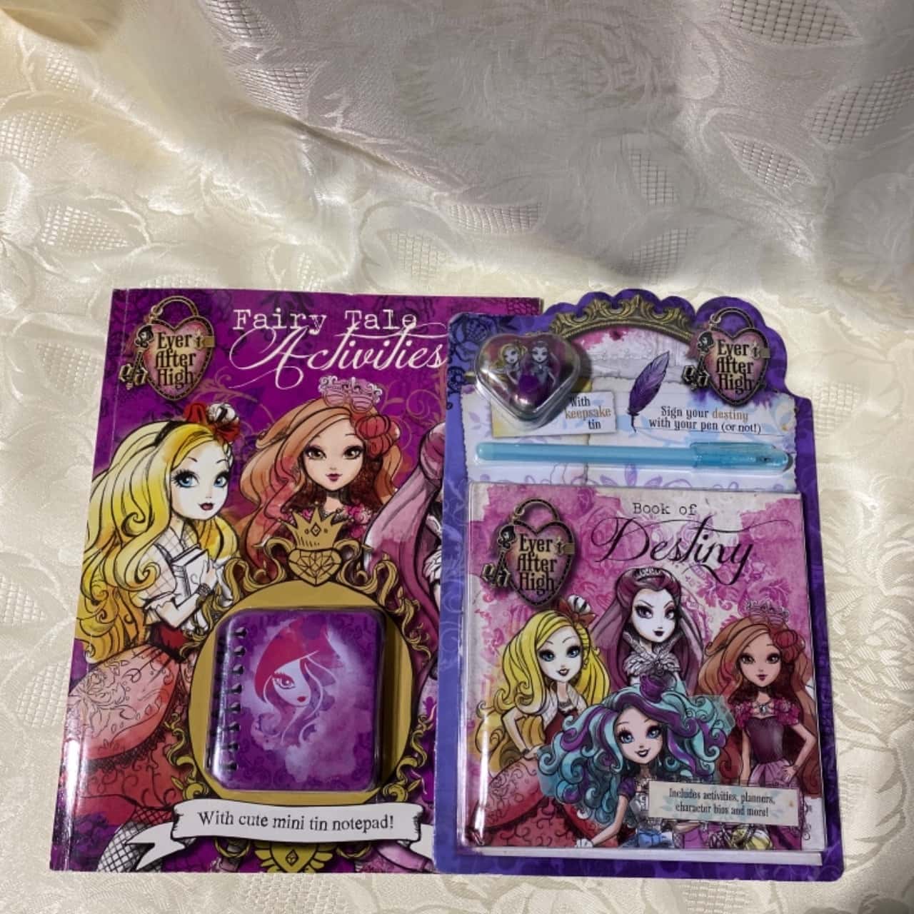 Ever After High Activity Book And Book Of Destiny (s)
