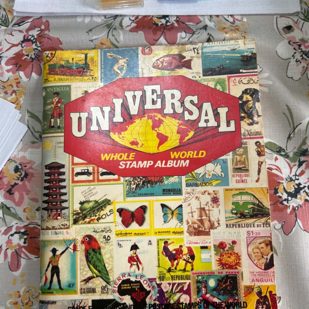 Universal stamp book incomplete (b22)(s)