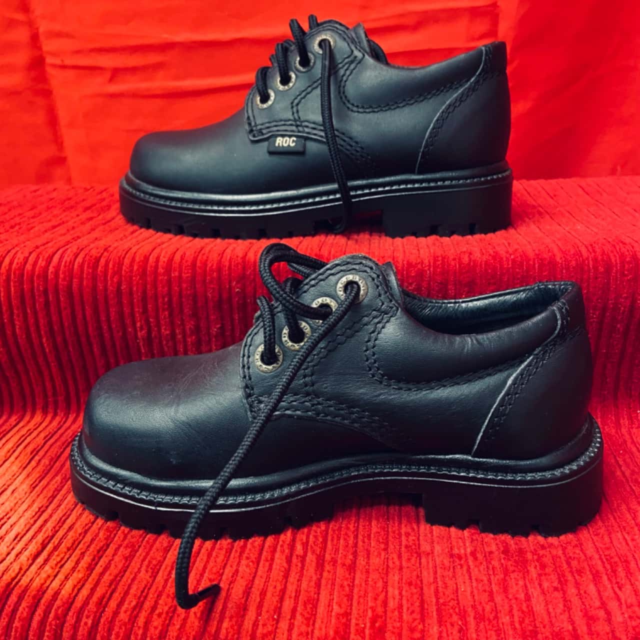 Roc Boots Junior Juno lace up Triple Black Leather Shoe size 11(s)