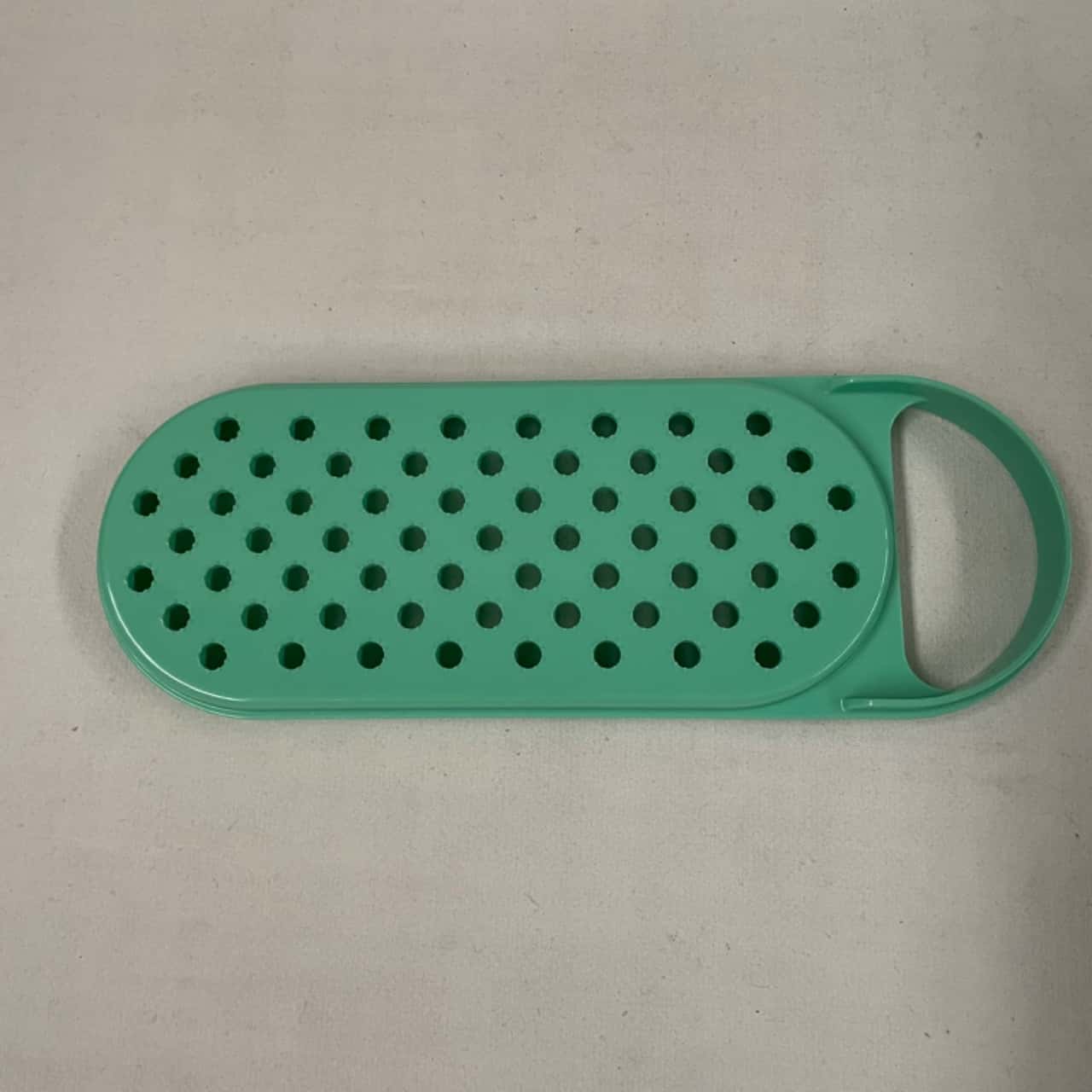 Tupperware grater & seater with storage containers mint free (s)