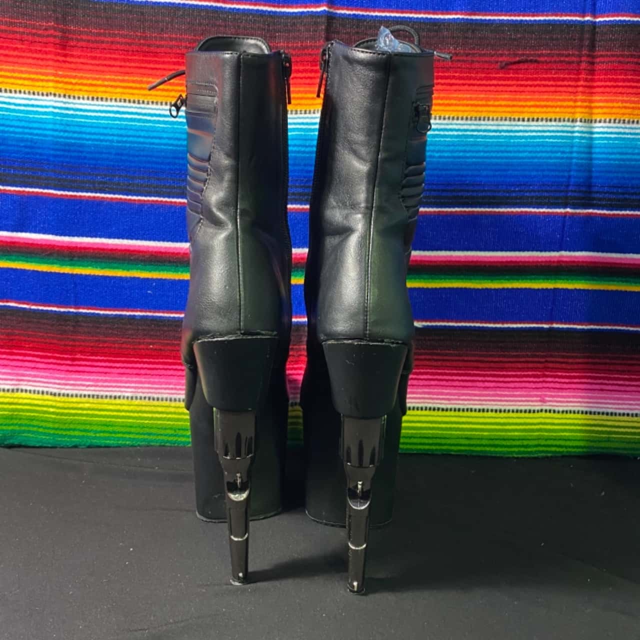 Pleaser Bondgirl Black Gun Heel size 6 (s)