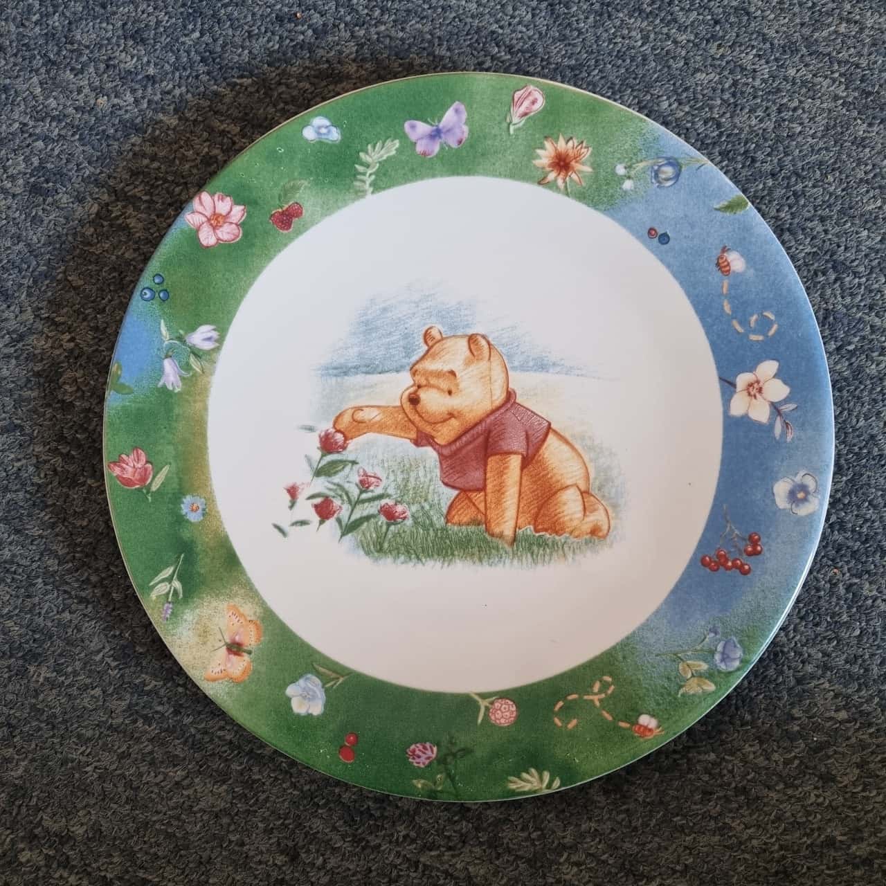 Simply Pooh ceramic Disney plate Pooh bear
