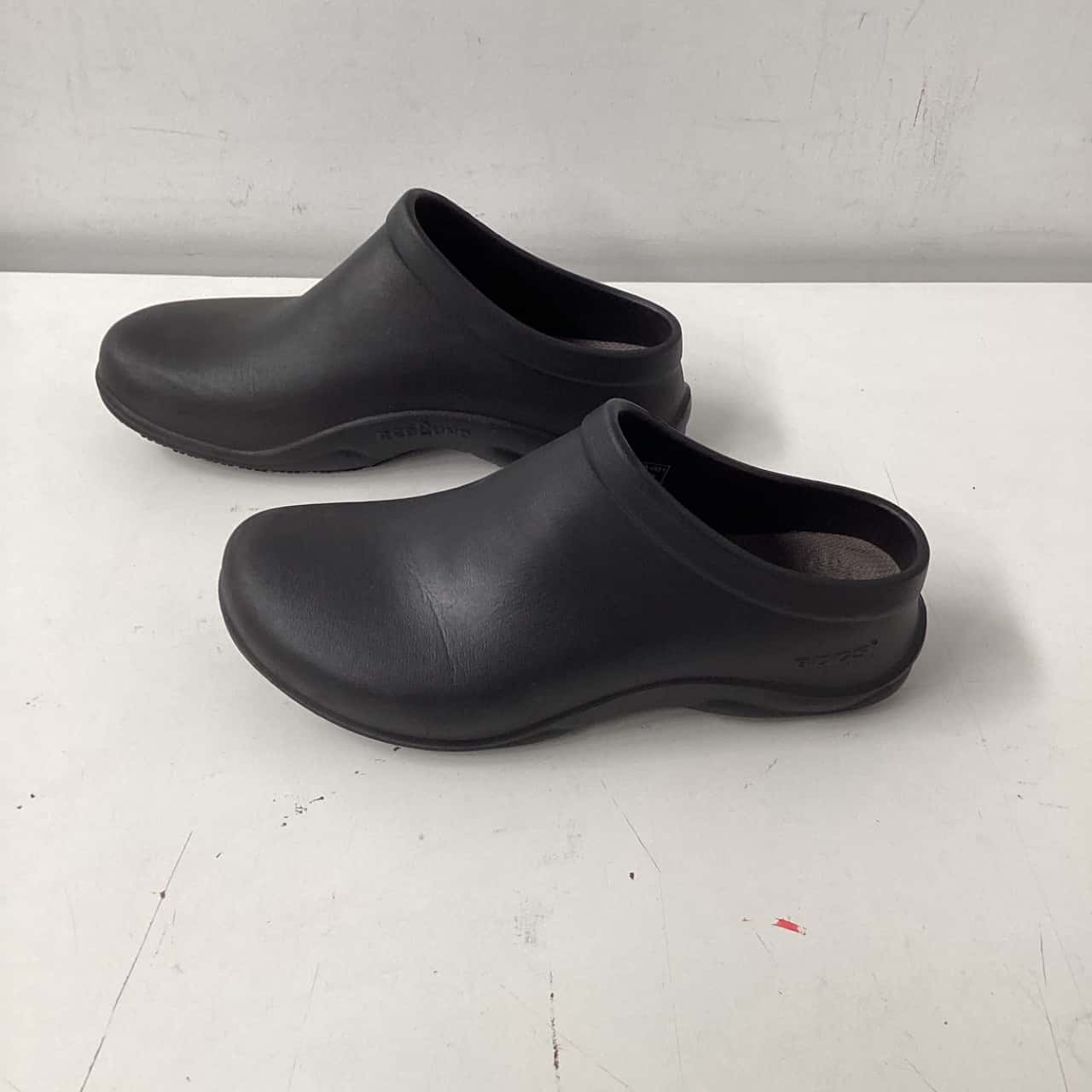 BOGS waterproof clogs Size 37 Black