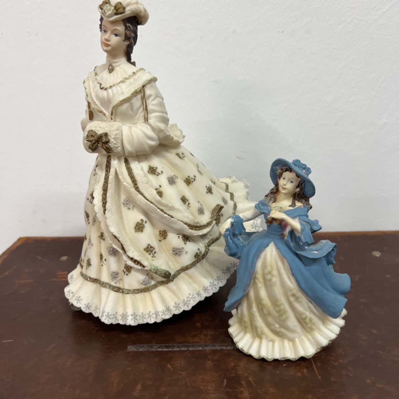 2 statues the Leonardo Collection 1996 & 1997