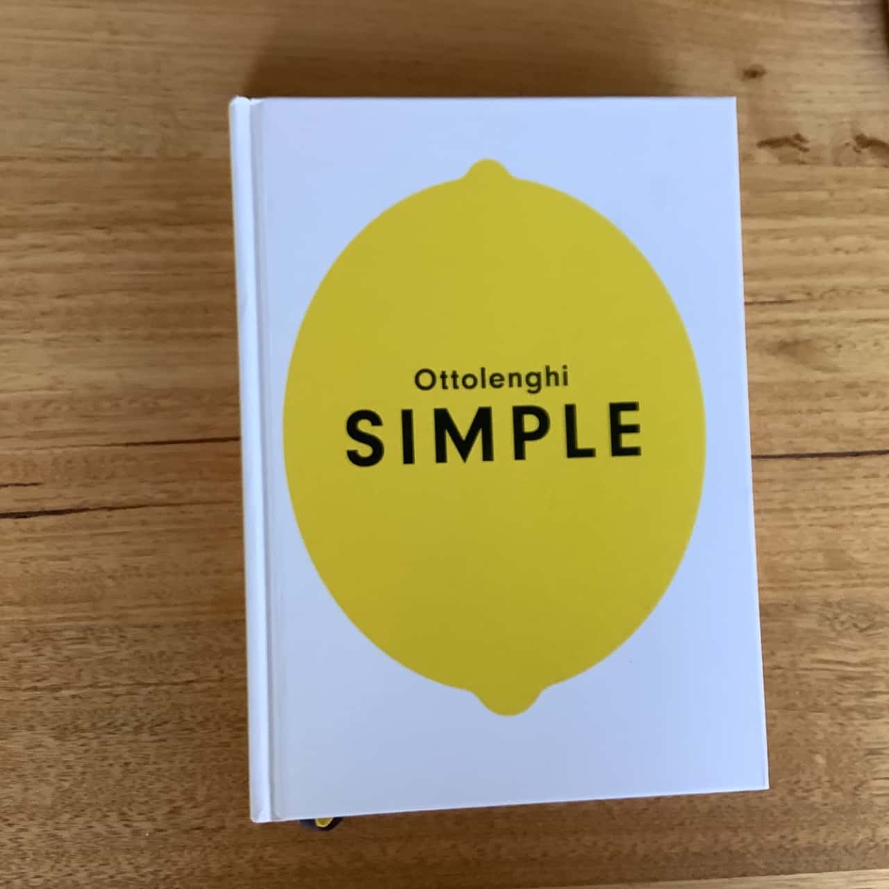 Ebury Press. Ottolenghi Cook Book Simple.(s)