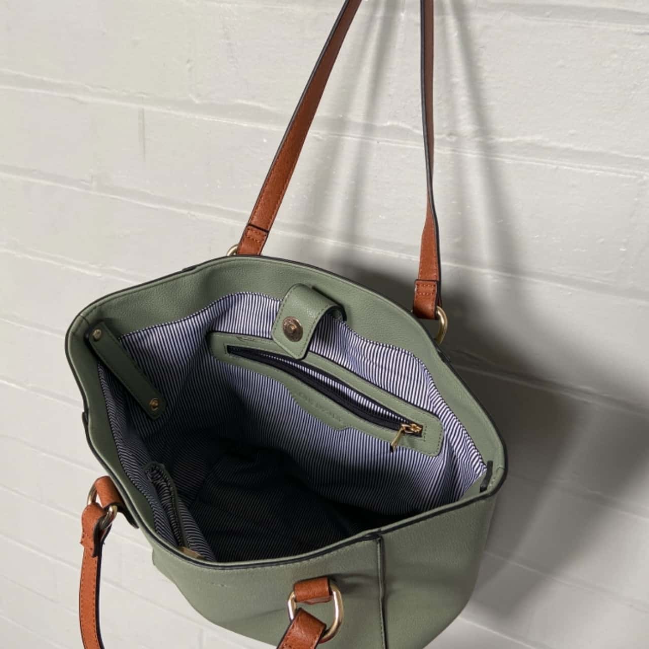 Louenhide Womens Handbag (s)