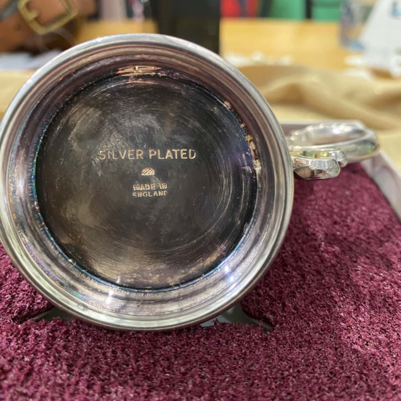 Un named silver plated cup made in England