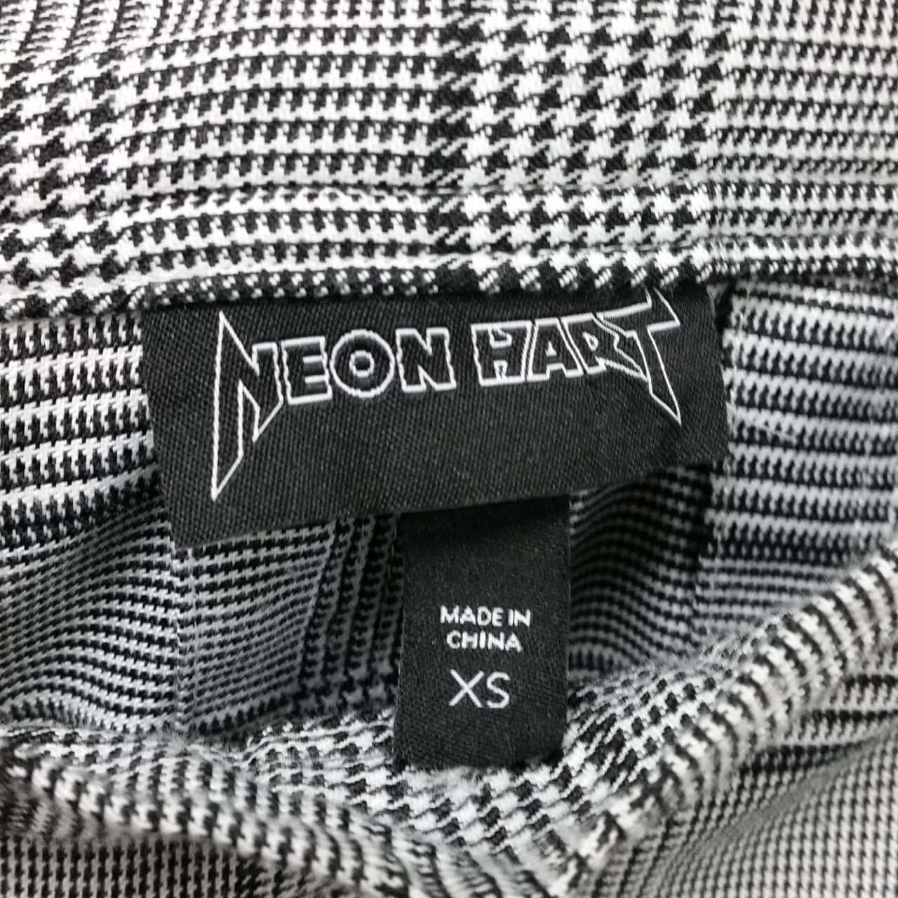 Neon Hart Womens Size XS Mini Tartan Black /White (s)