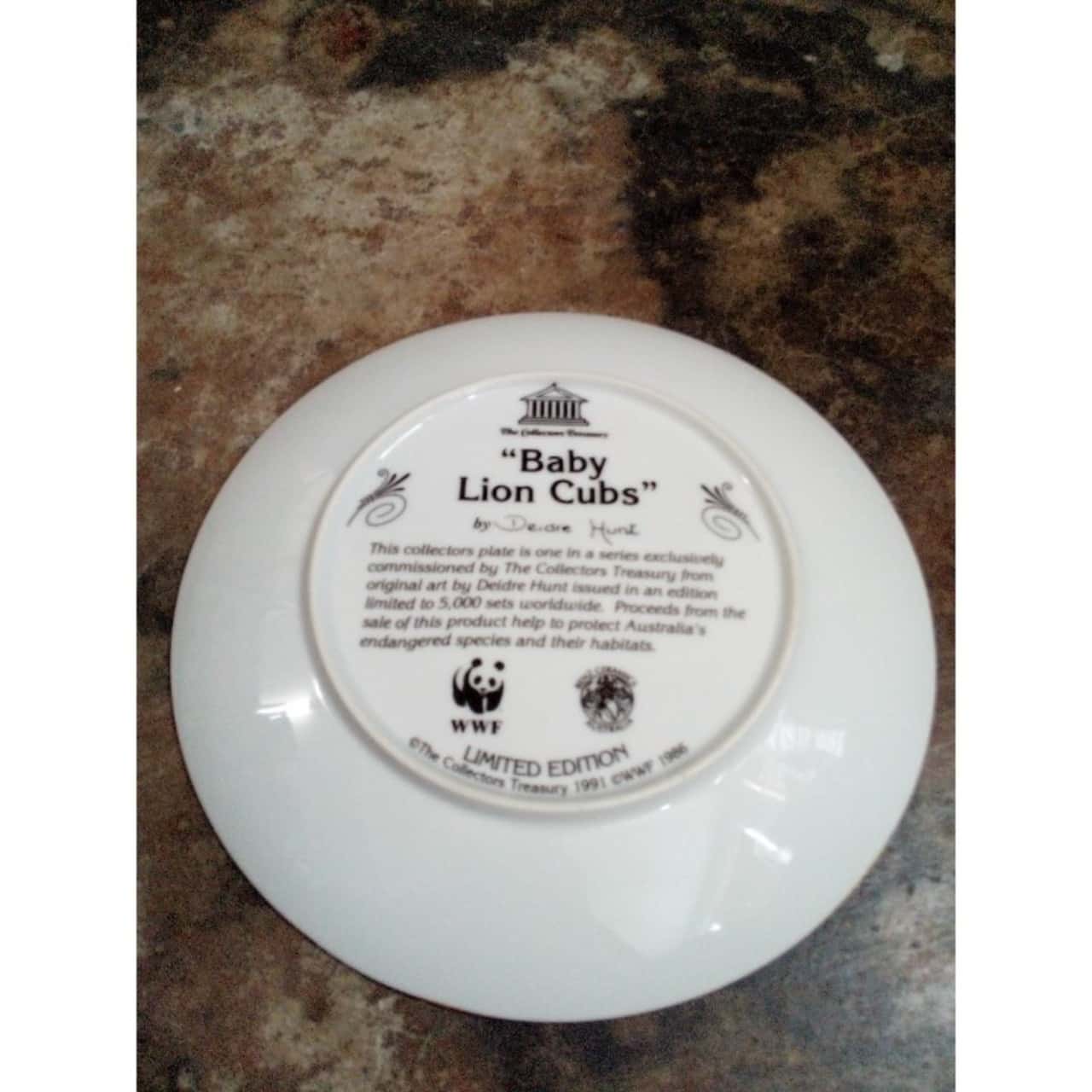 Deidre Hunt The Collectors Treasury Ltd Edition Plate - Baby Lion Cubs