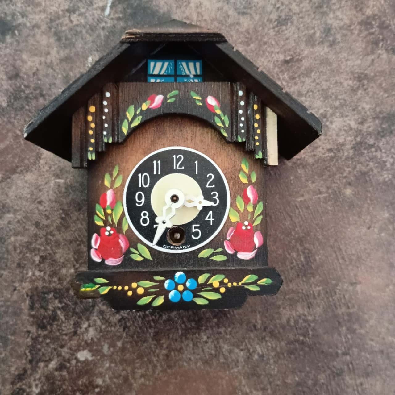 Small Wind Up Cuckoo Clock - Germany(s)
