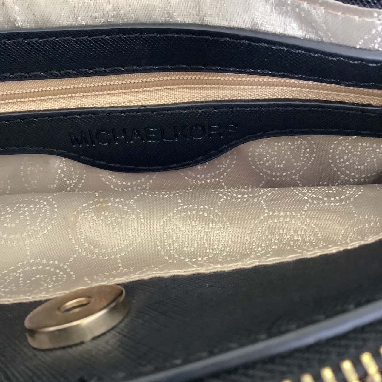 Michael Kors Womens One Strap Handbag Black (s)