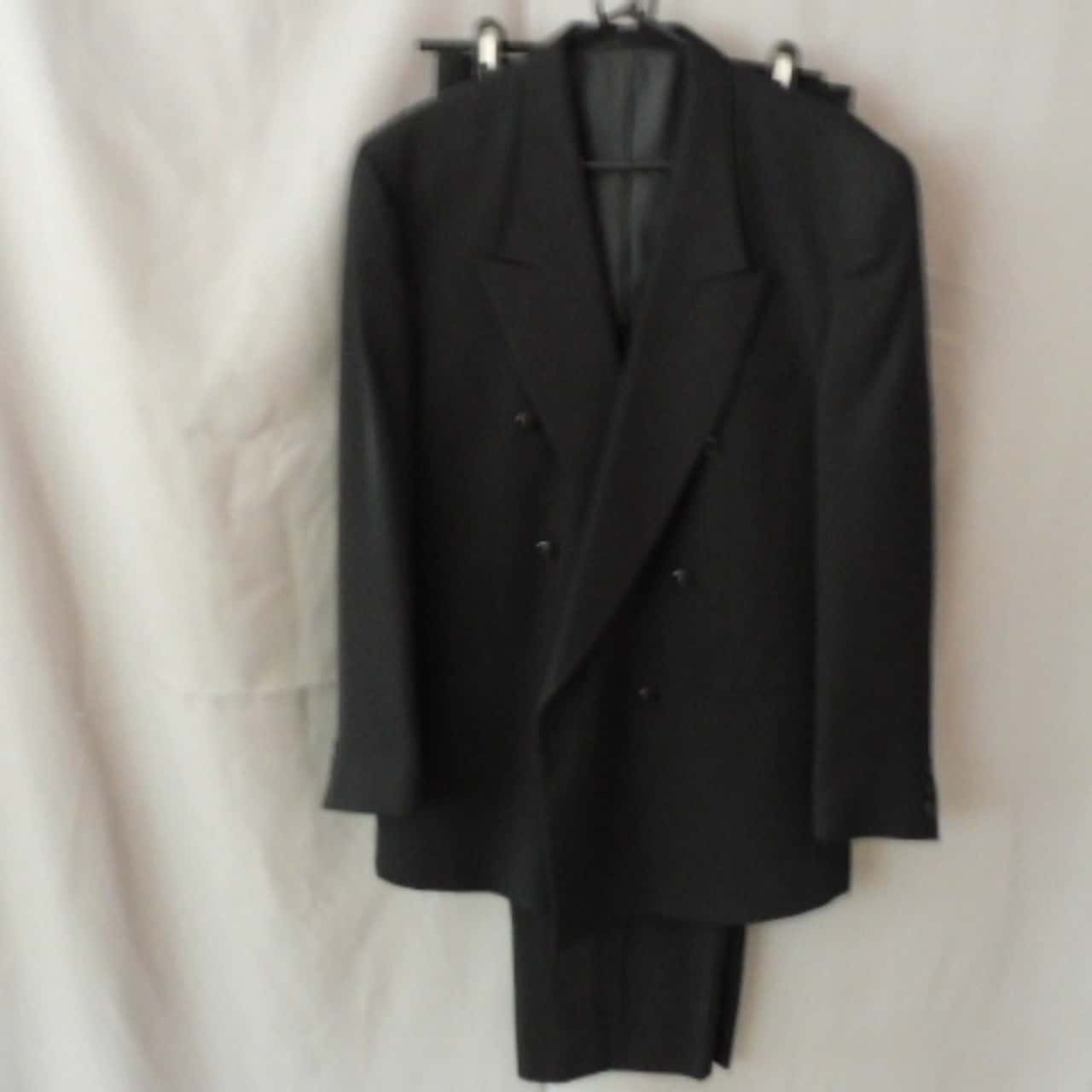 EOFYS****Trench Men's Black Suit- Jacket Size 102R/Pants 100R(s)