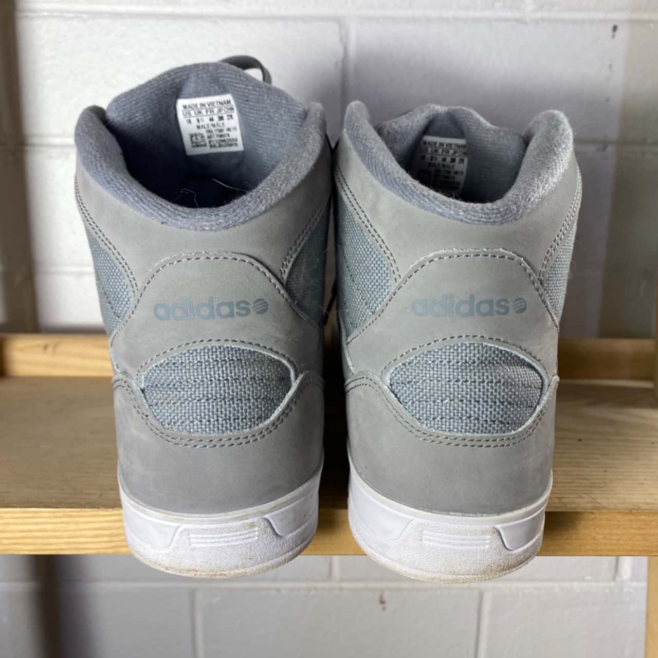 Adidas Mens Hi Top Sneakers Size 10 / 9.5 Grey (s)