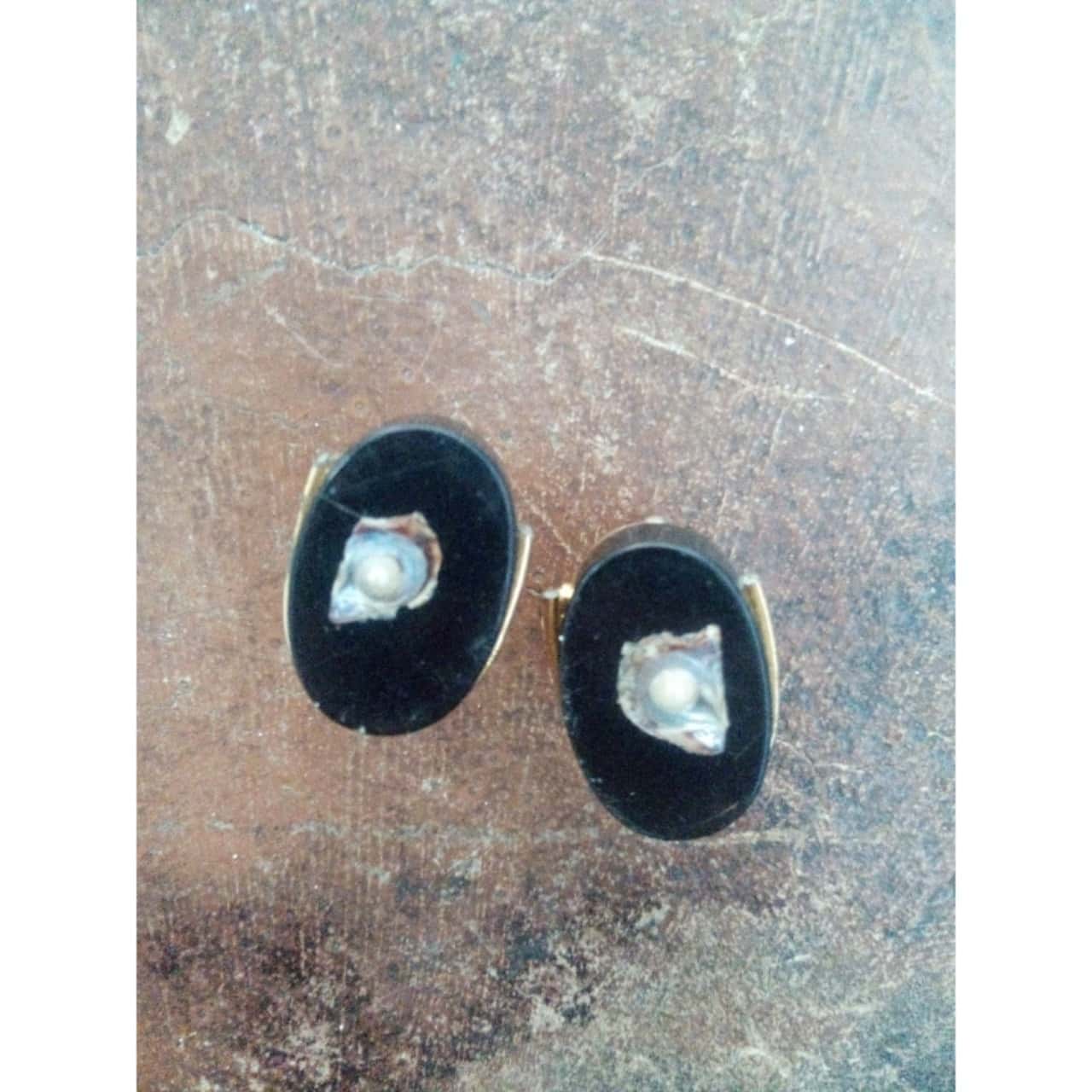 Unusual Vintage 'Pearl in Oyster Shell' Cufflinks(s)