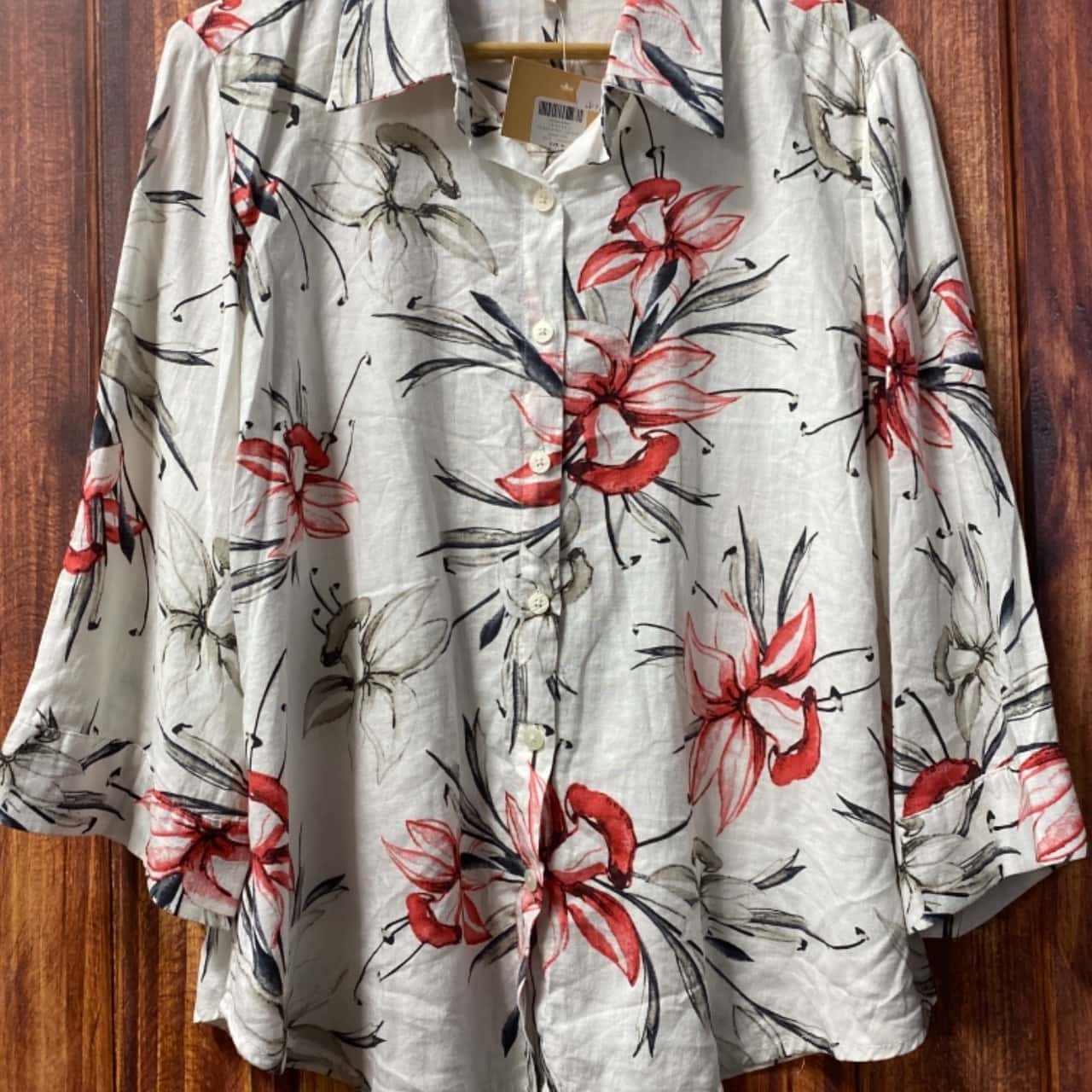 Noni B Size 18 linen shirt white floral new