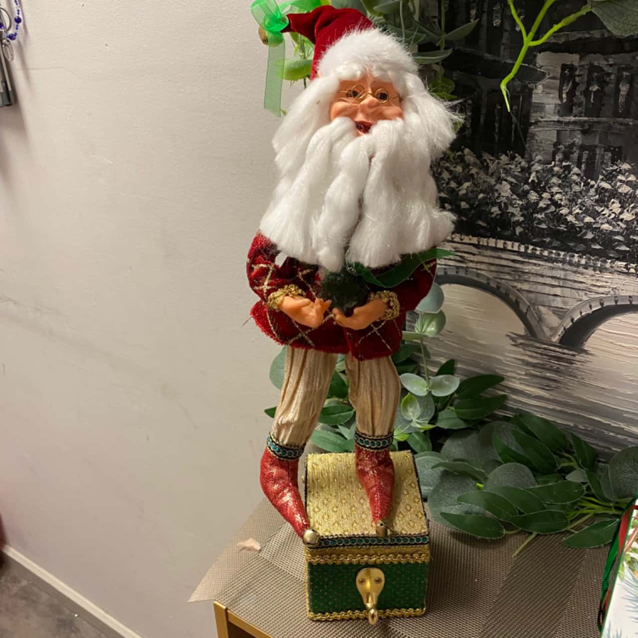 Santa Elf on Box 45cm height(s)