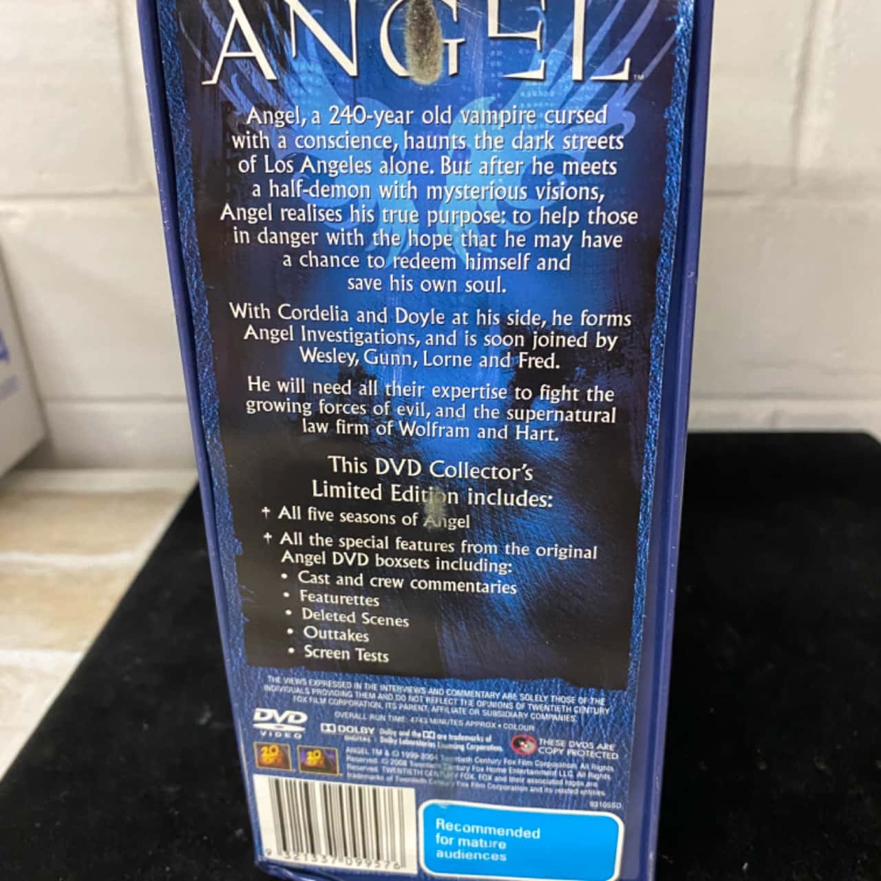 Tin Box Set Angel Seasons 1-5(s)