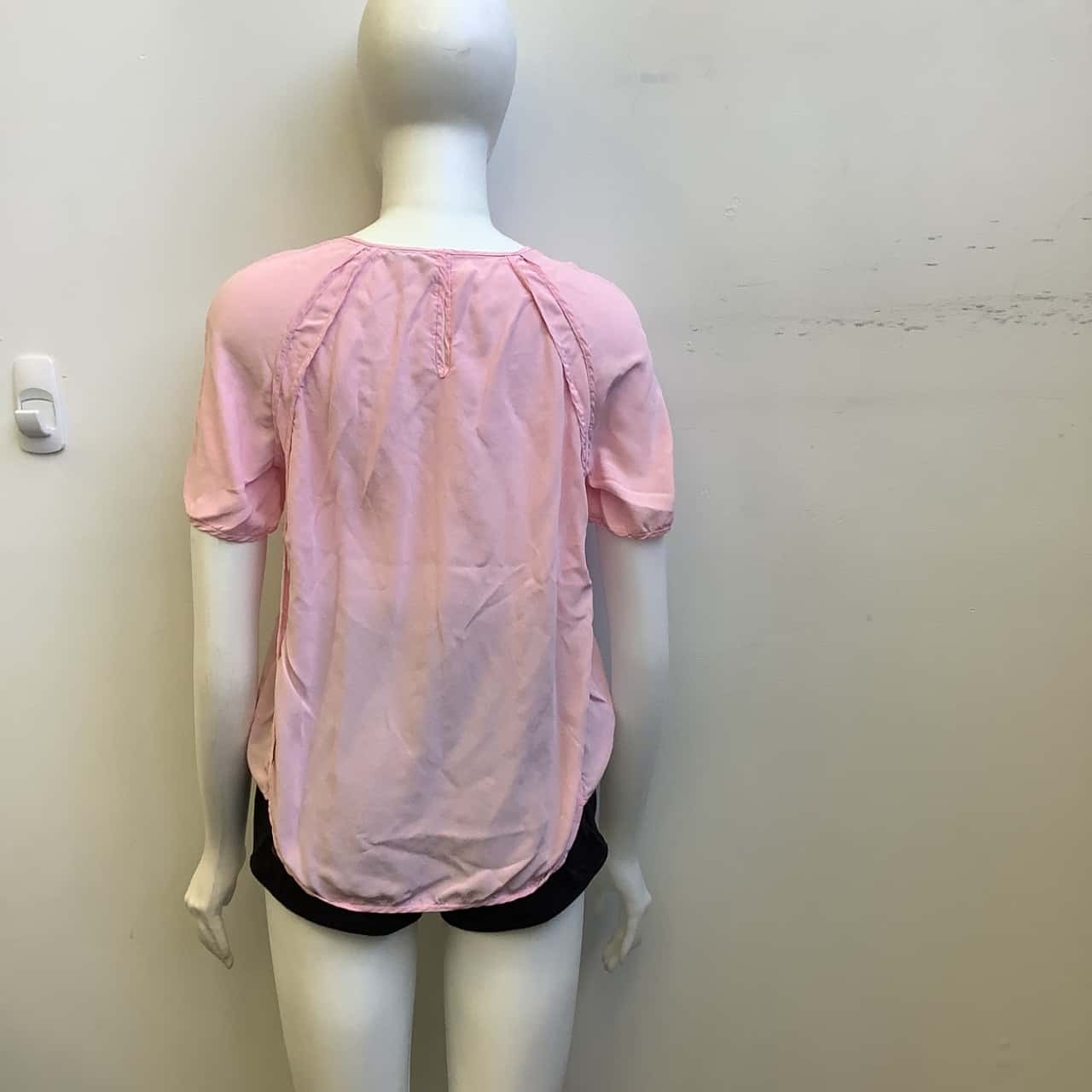 Country Road Womens Size S-M 100%Silk Top Pink