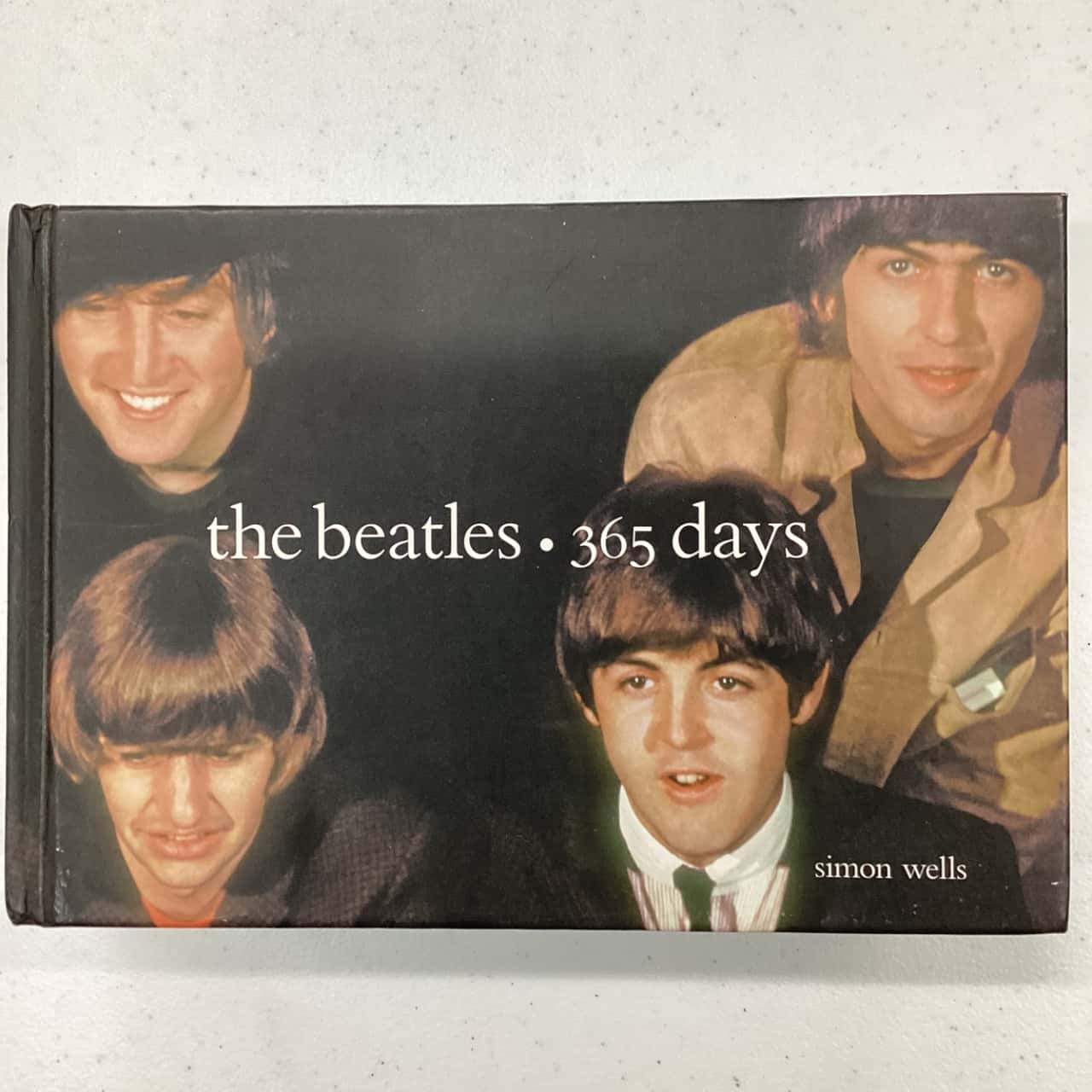 The Beatles . 365 Days. By Simon Wells(s)