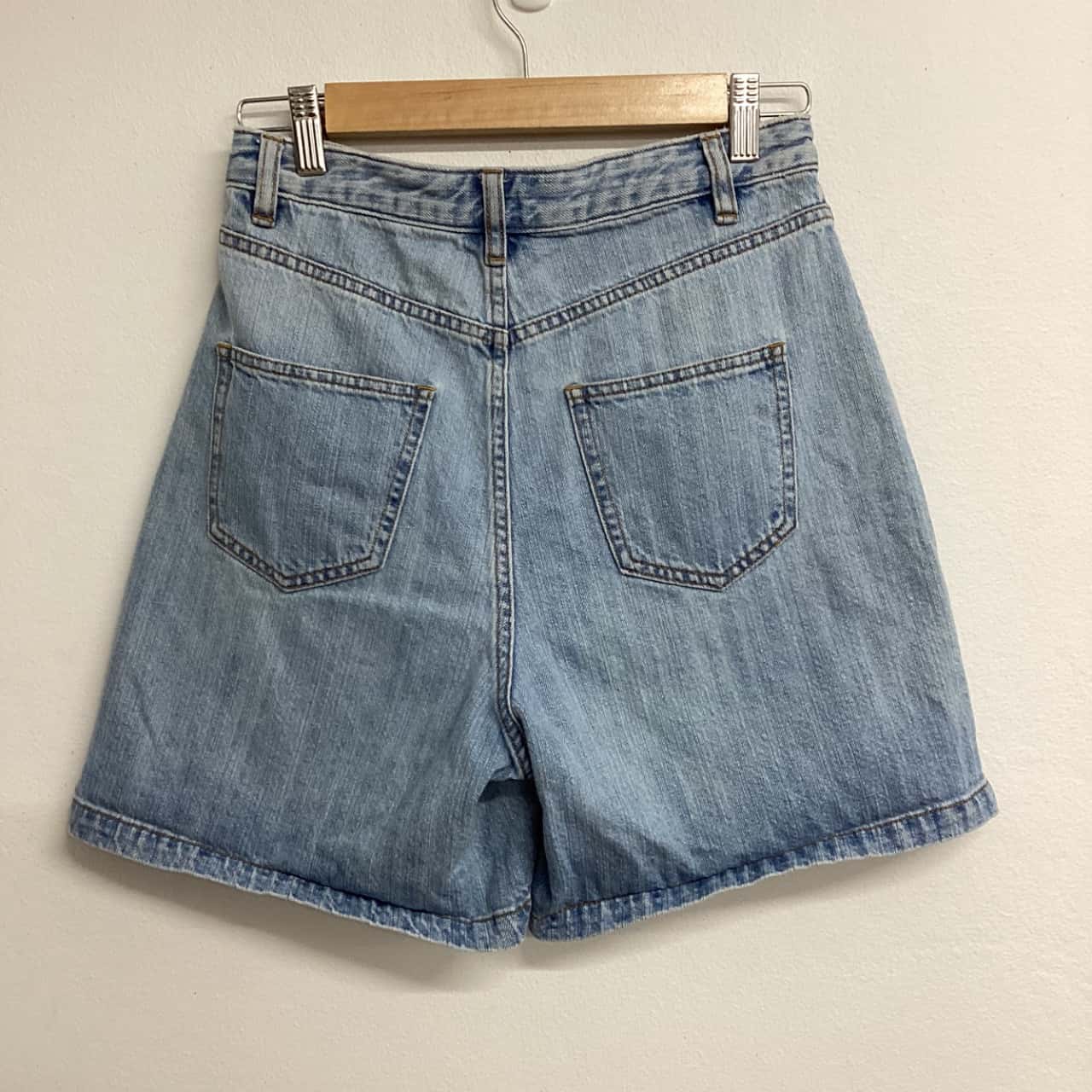 Sportsgirl Womens Size 8 Front Pleat Denim Shorts(s)